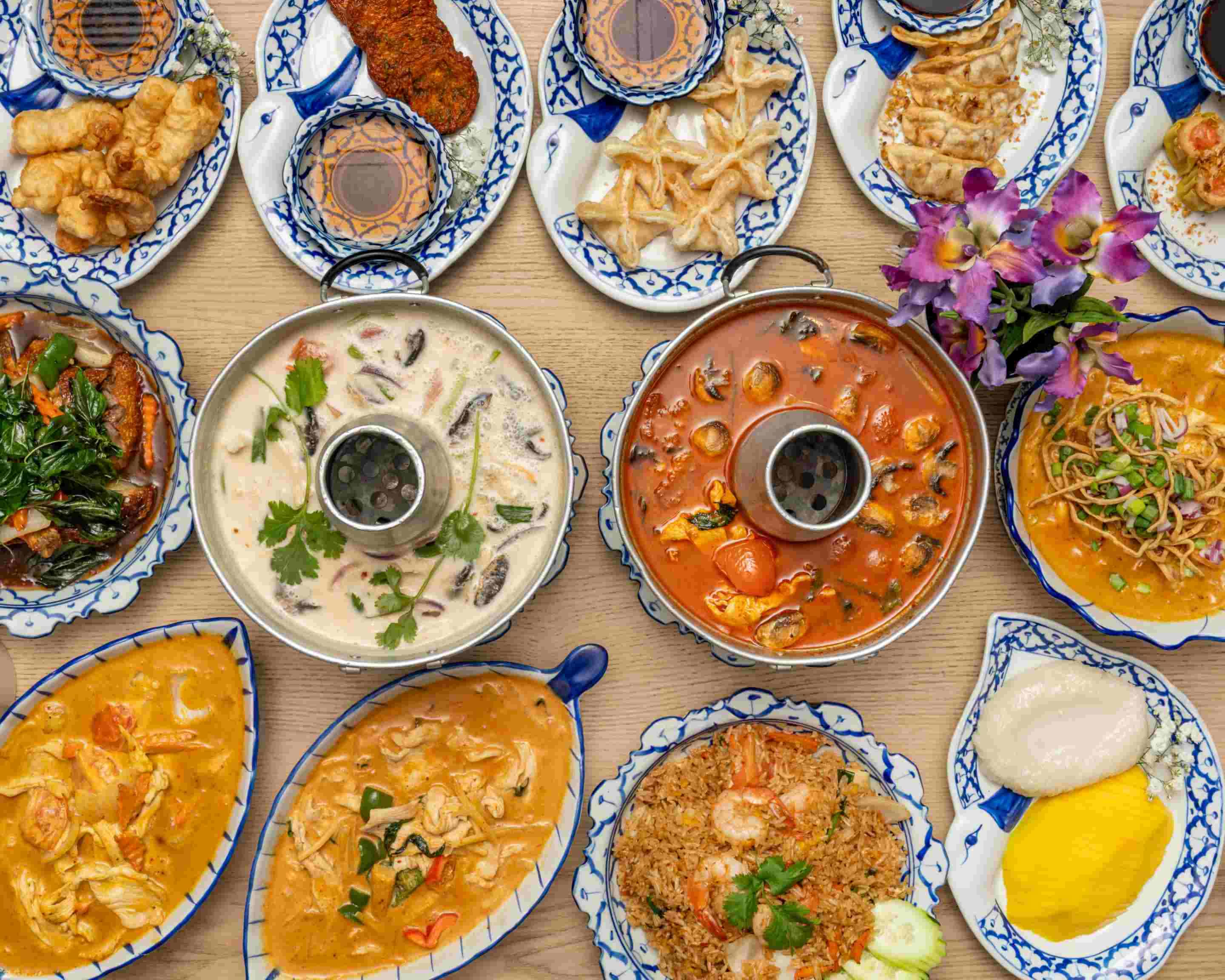 Order Taste of Thai (2535 E Arkansas Ln Ste 319) Menu Delivery【Menu ...