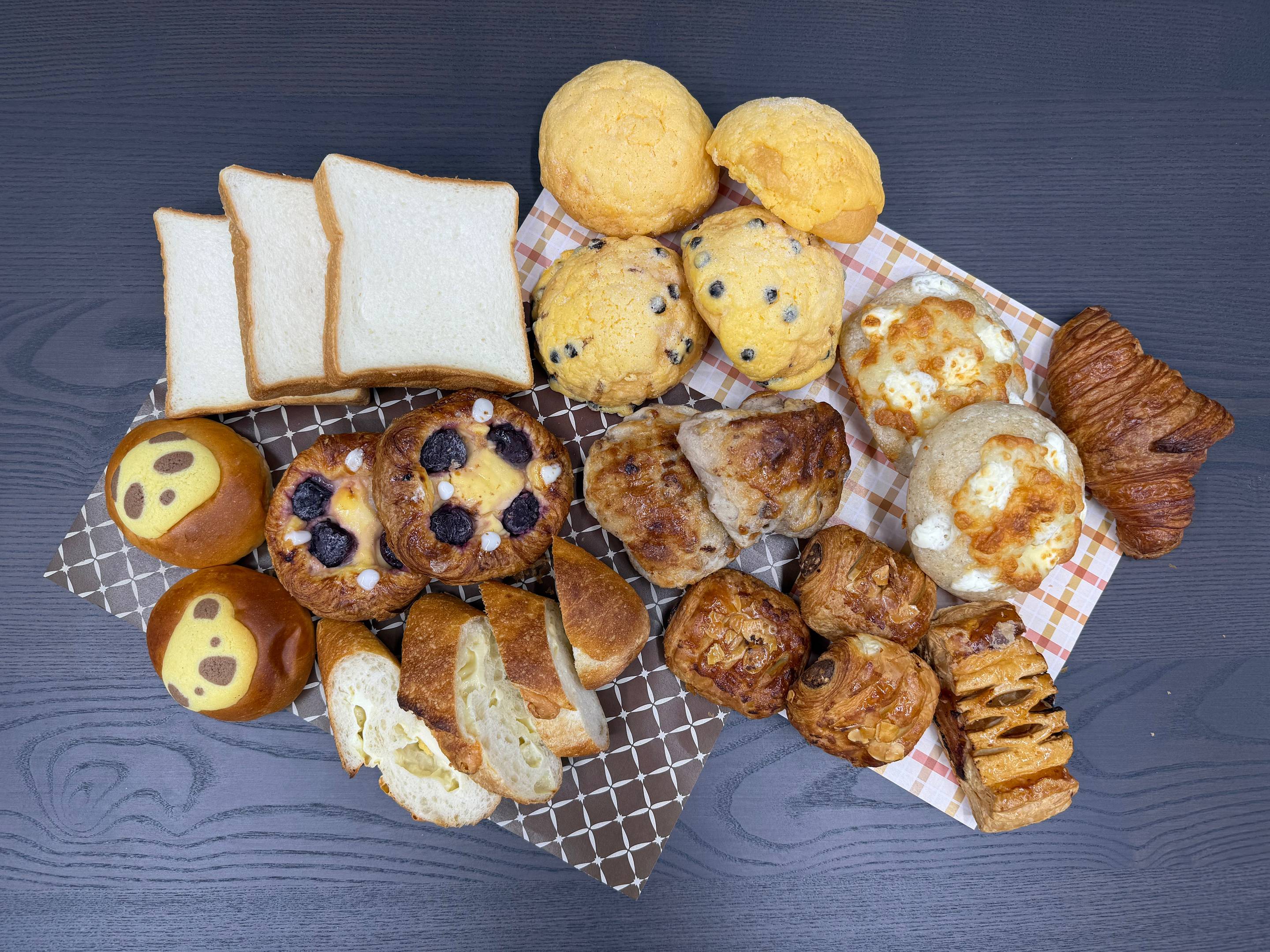 リヨンスイーツ Lyon Sweetsの出前・宅配・テイクアウトメニュー | ウーバーイーツ