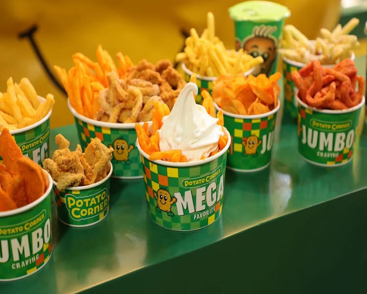 Commander d'un Potato Corner (25 Peel Centre Dr)【Menu et prix】| Toronto ...