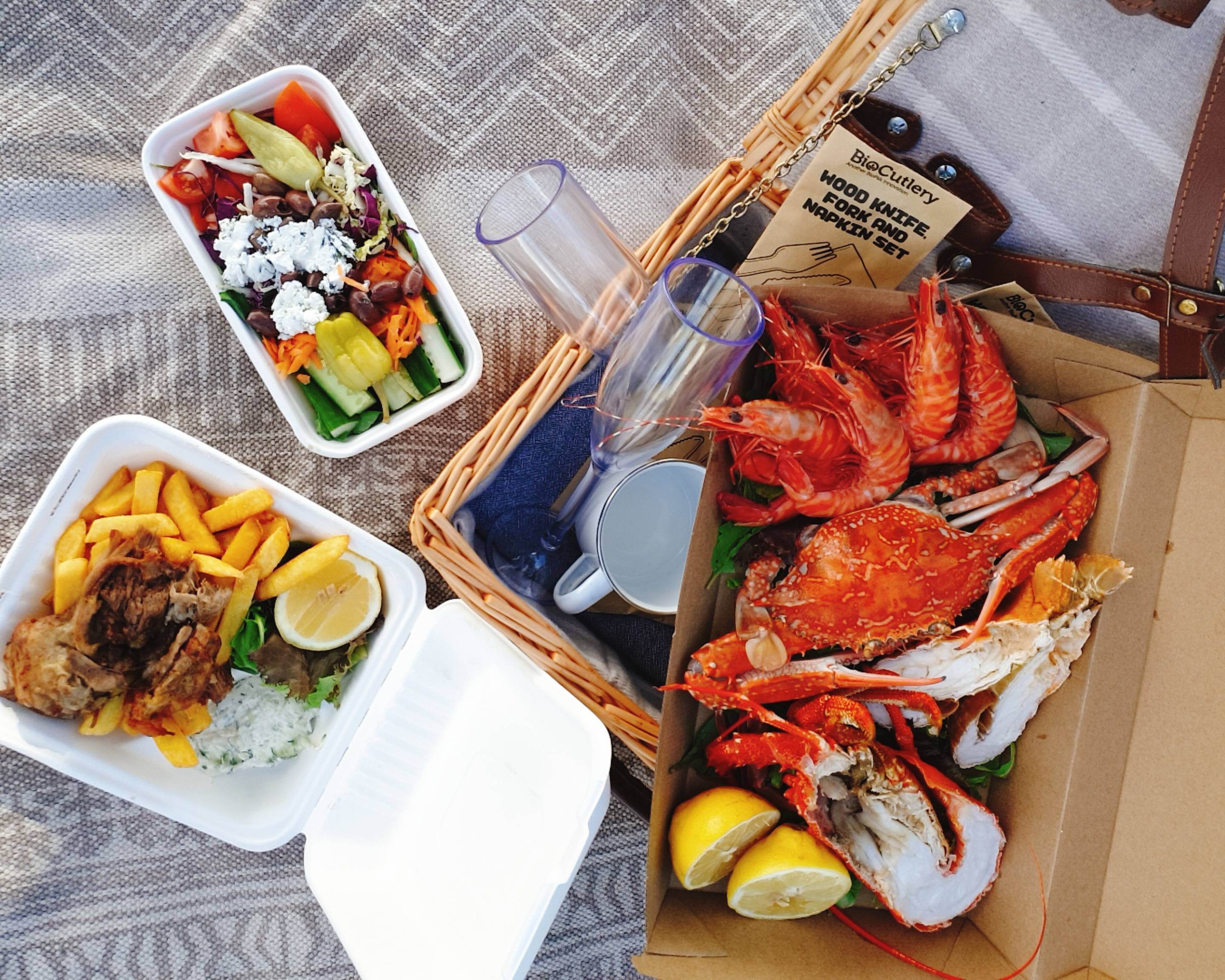 The Lighthouse Fish and Chips Restaurant Menu - Takeout in Brisbane ...