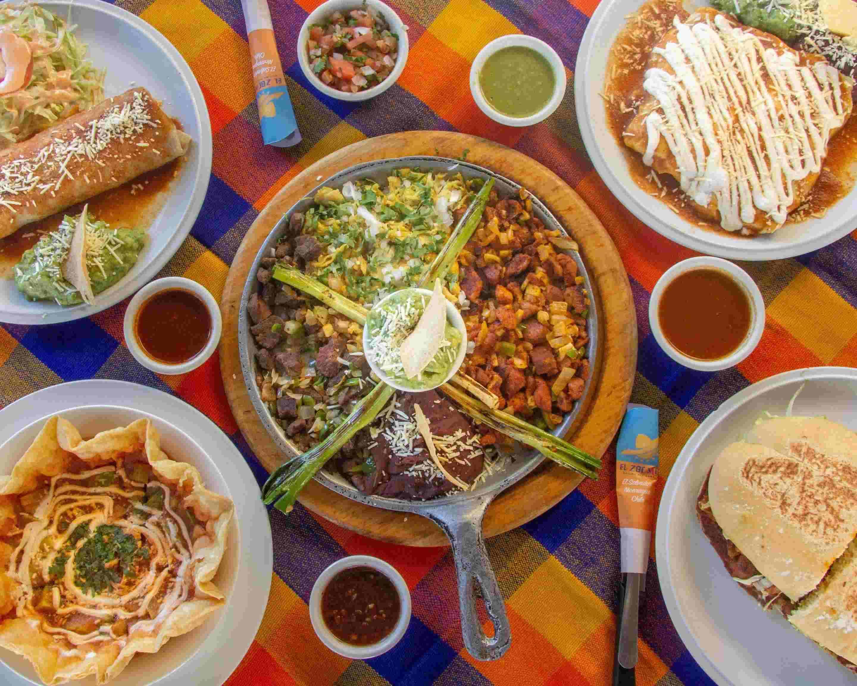 El Zócalo (Plaza Mundo) a domicilio en Soyapango | Menú y precios ...