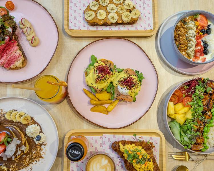 MOLLY Brunch & Coffe Menú a Domicilio【Menú y Precios】Barcelona | Uber Eats