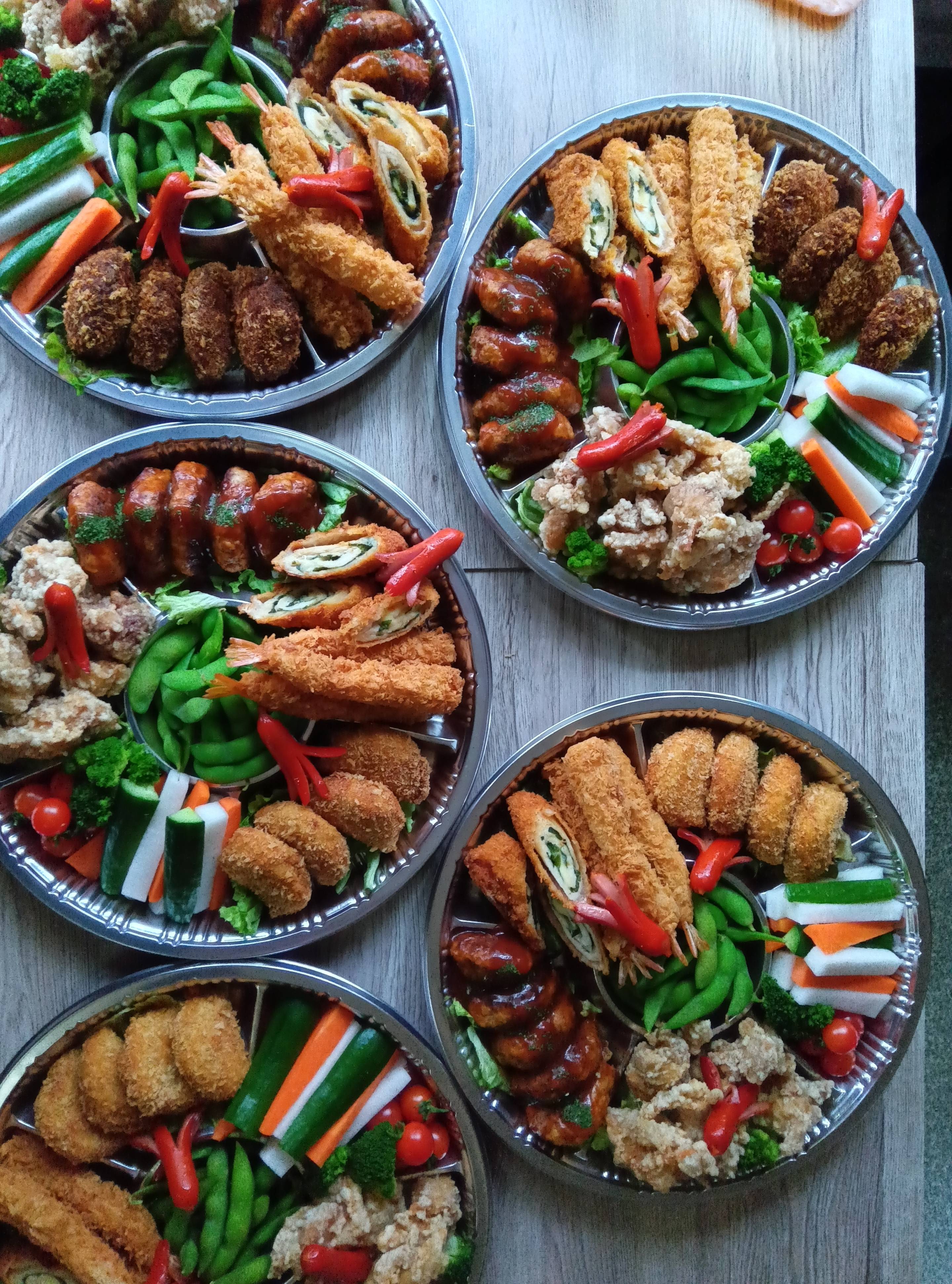 【ホルモン焼き弁当】大衆酒場 寿 taishuusakaba toshiの出前・宅配・テイクアウトメニュー | ウーバーイーツ