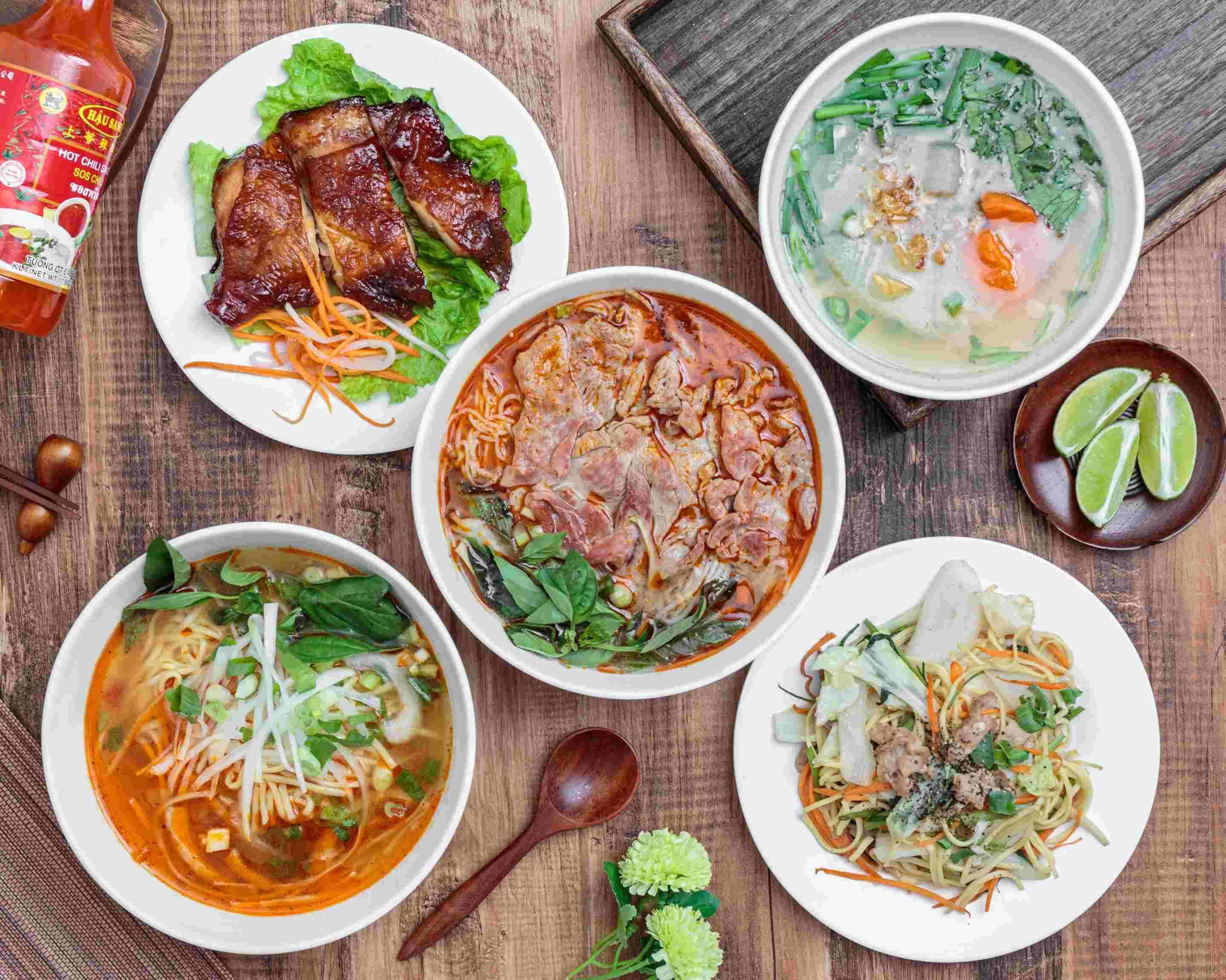 Order Yanzi Noodle House 燕子螺蛳粉 Menu Delivery Online | Fairfax | Menu ...