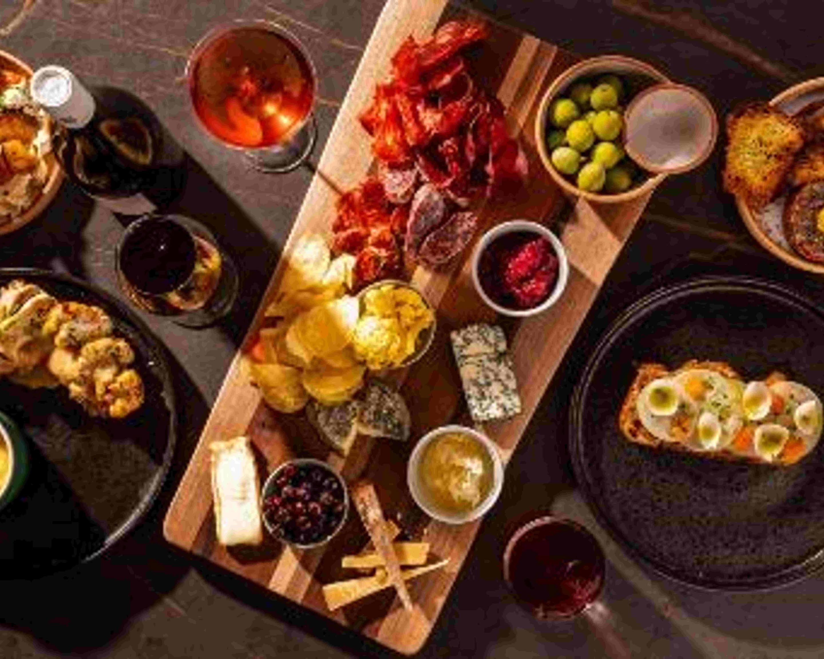 Commander d'un LOOPLINE | Bottle Shop & Wine Bar【Menu et prix】| Toronto ...