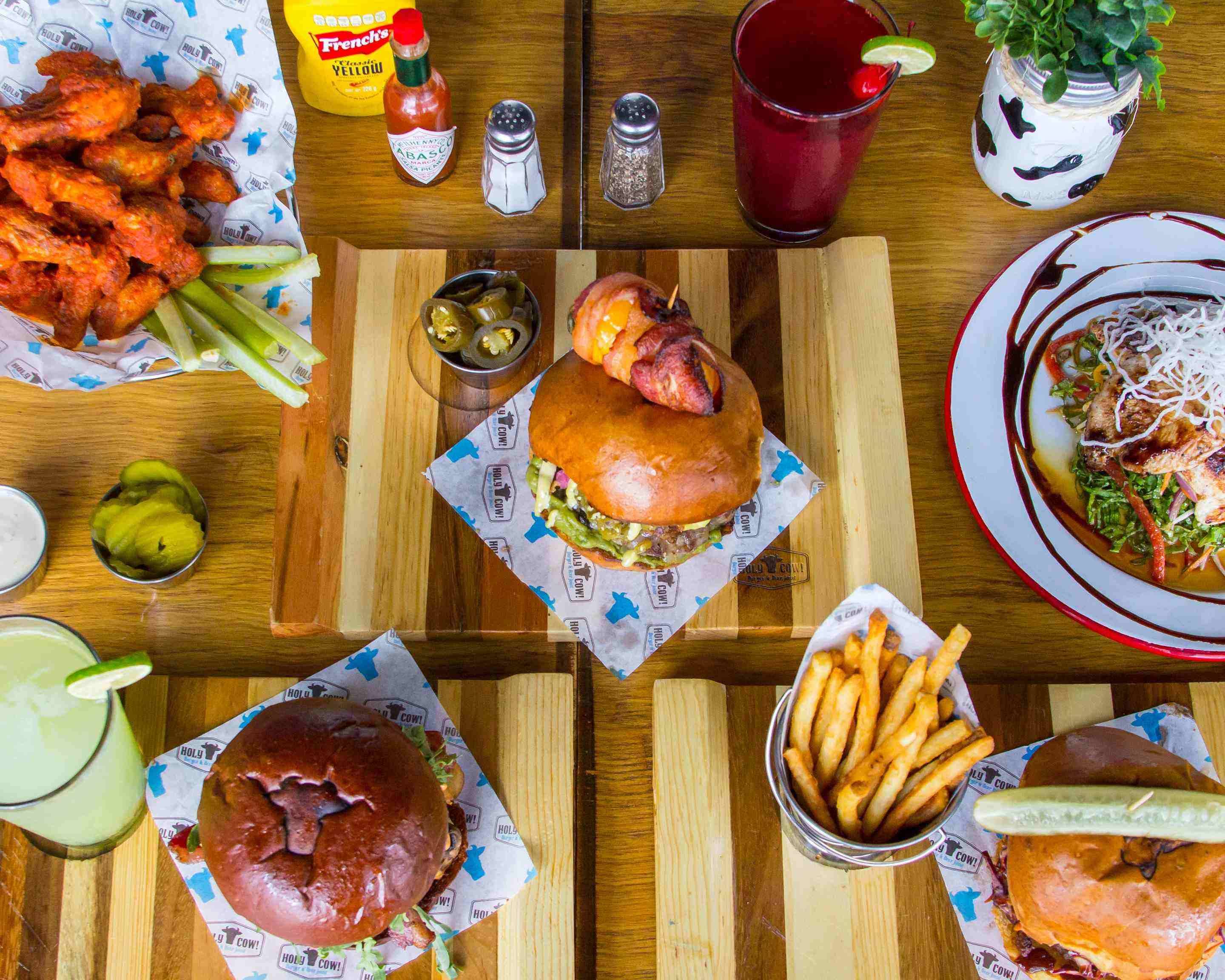 Holy Cow Burger & Beer Joint (Cetys) Menú y Precios - Pide a Domicilio ...