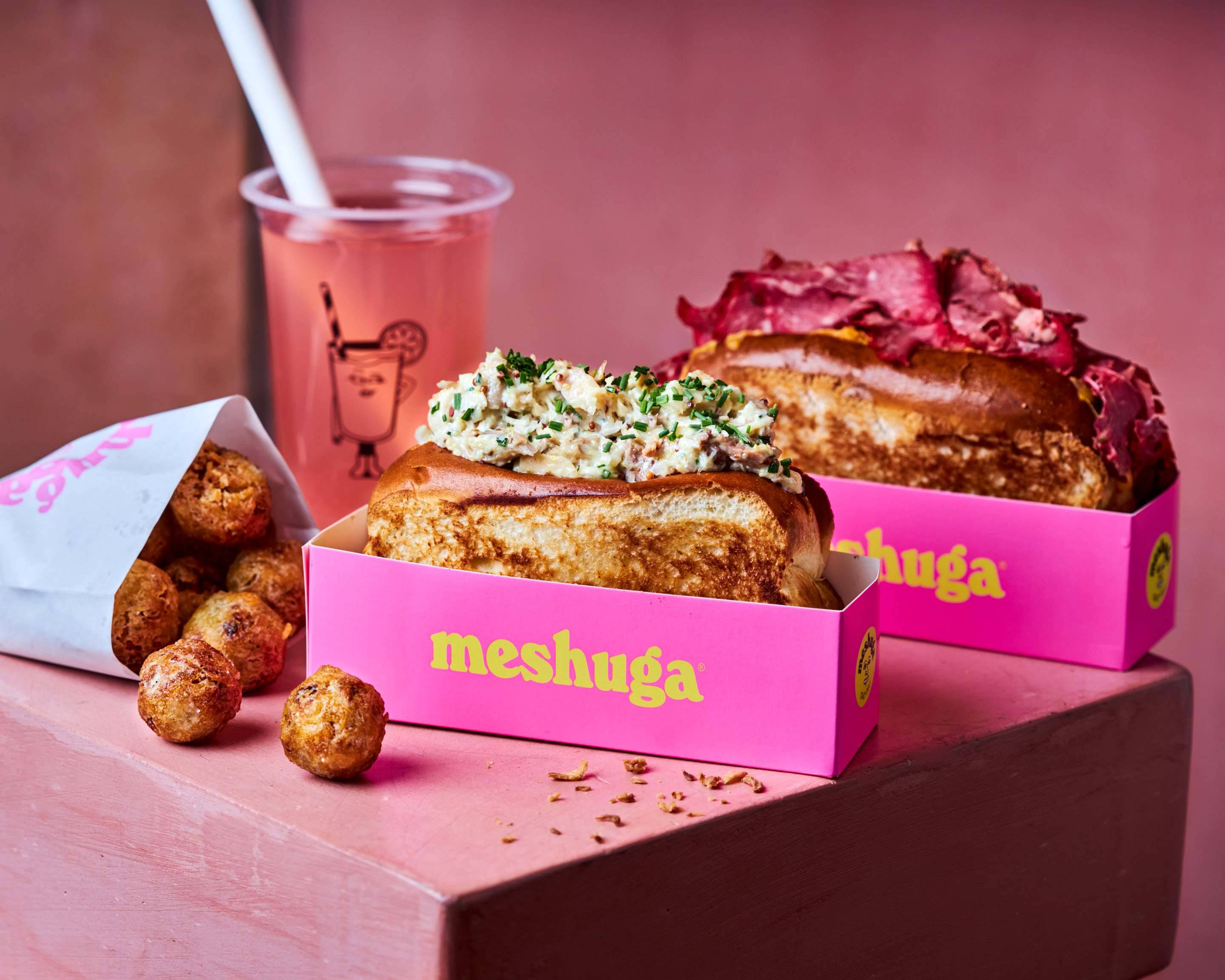 Livraison du menu Meshuga - Crazy Deli à Paris - 【Menu et prix】 | Uber Eats