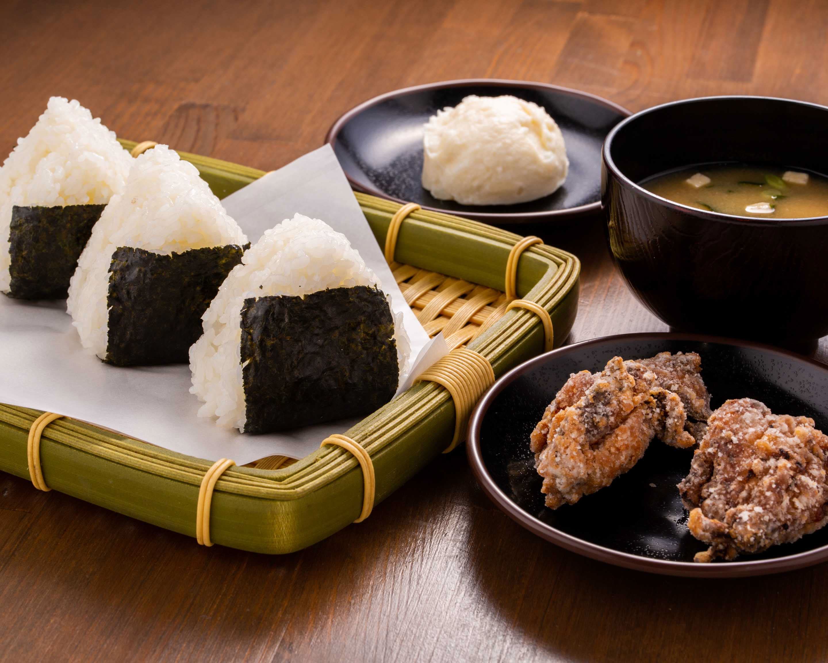 おむすび三休 島根大学前店 Omusubi Sankyu(Japanese Rice Balls)の出前・宅配・テイクアウトメニュー ...