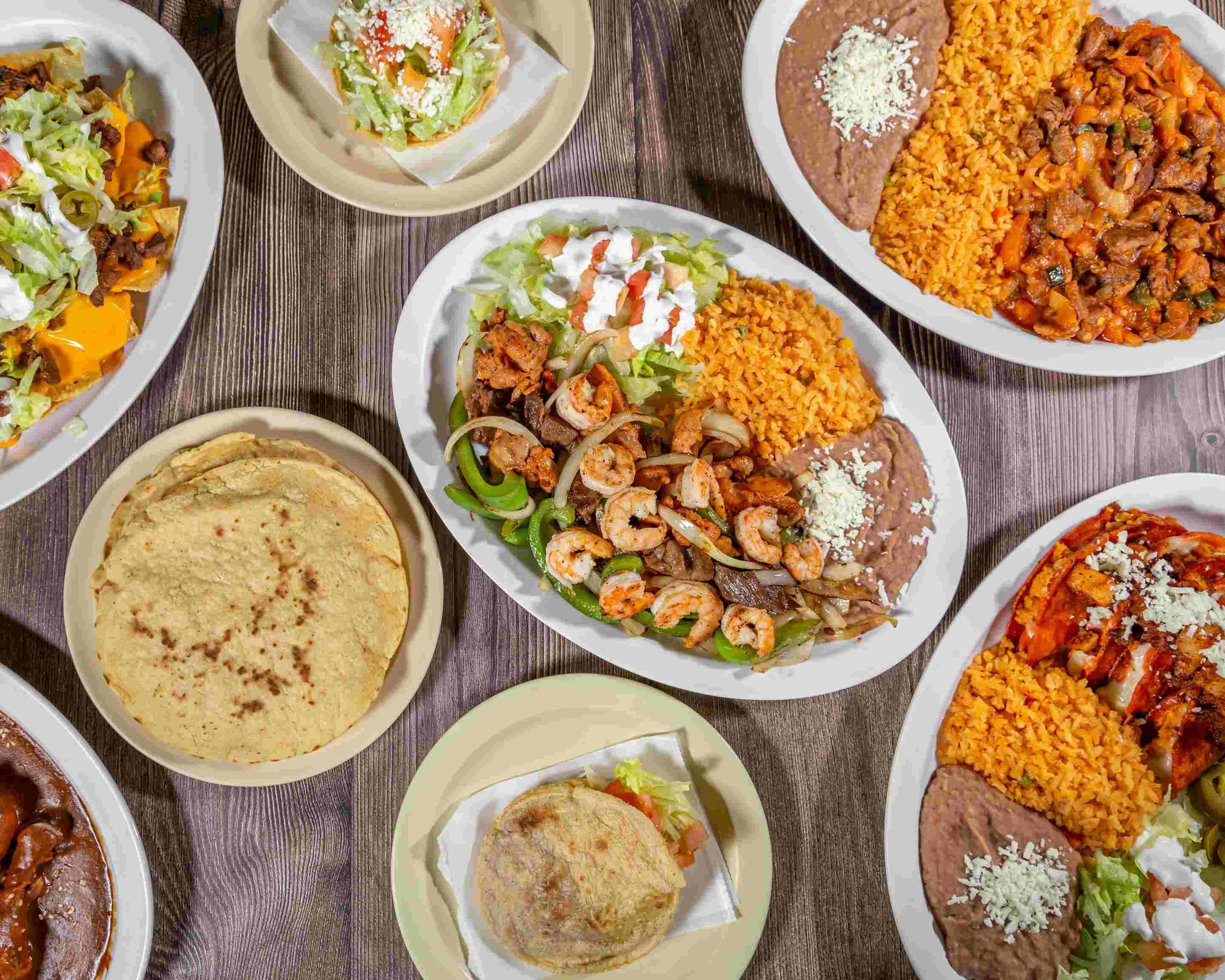 Order La Villa (Collins St) Menu Delivery in Joliet | Menu & Prices | Uber Eats