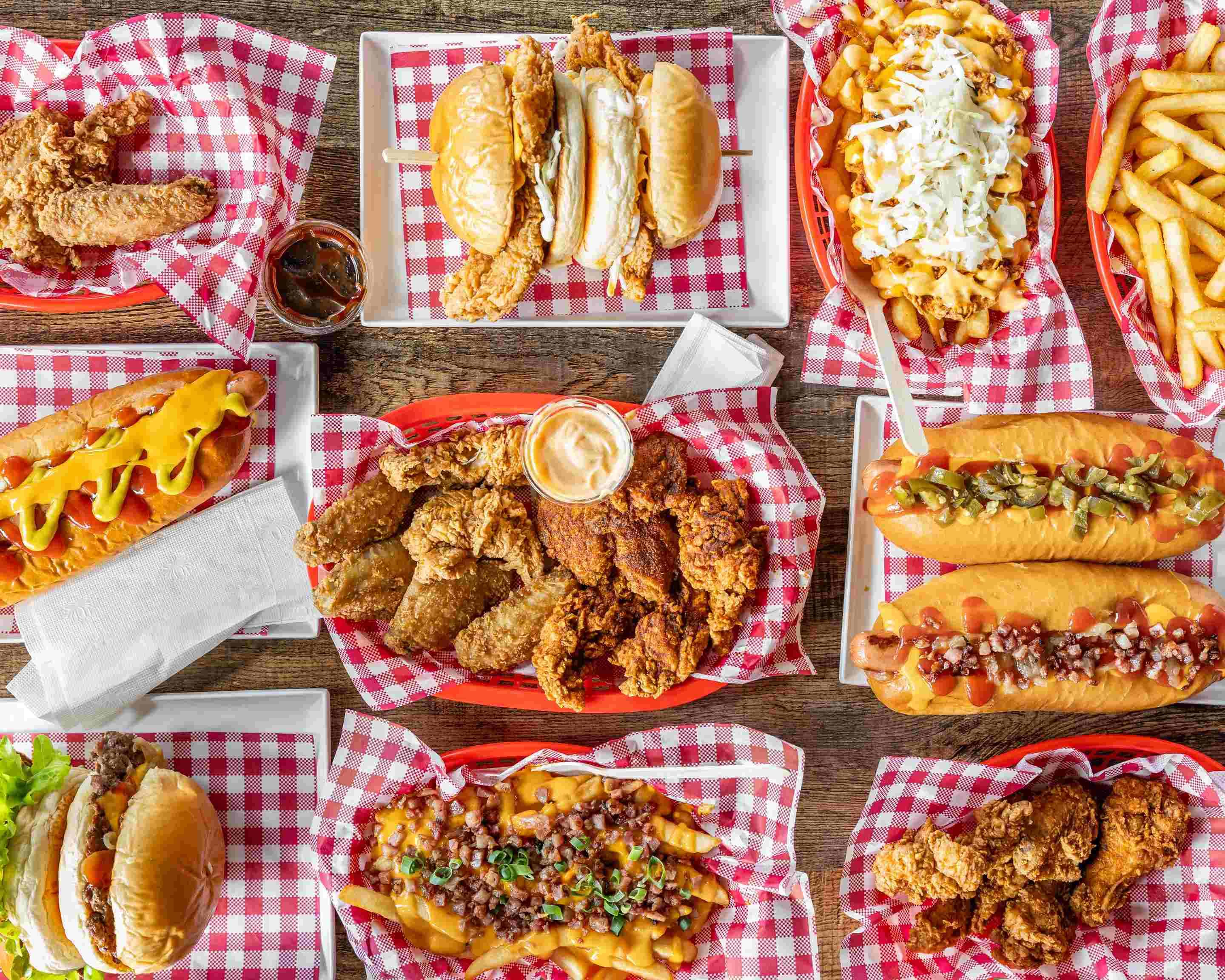 Howler Fried Chicken n Hot Dogs Menu Takeout in Brisbane | Delivery ...