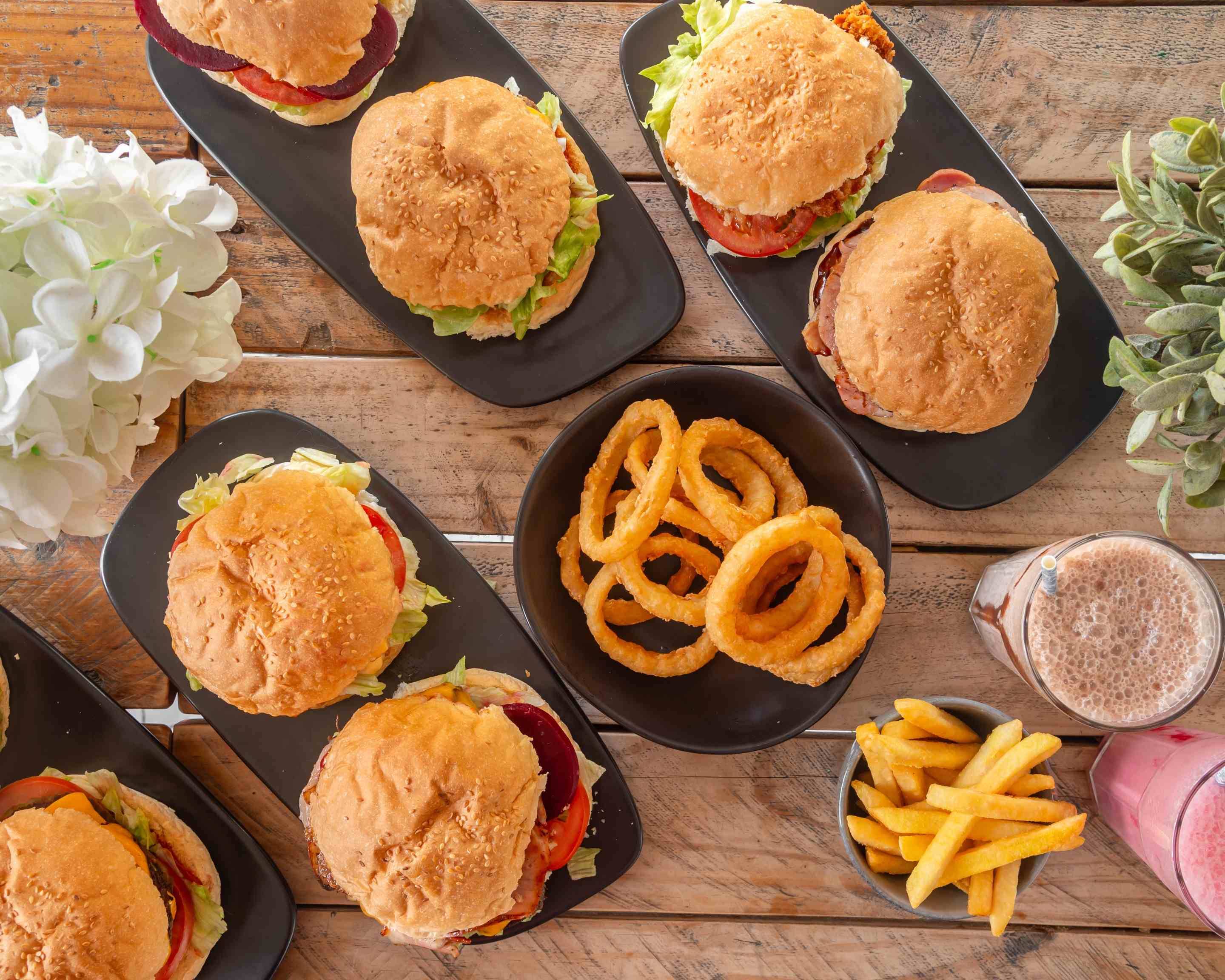 Order Sippy's Burger Bar And Takeaway | Menu & Prices | Sunshine Coast ...