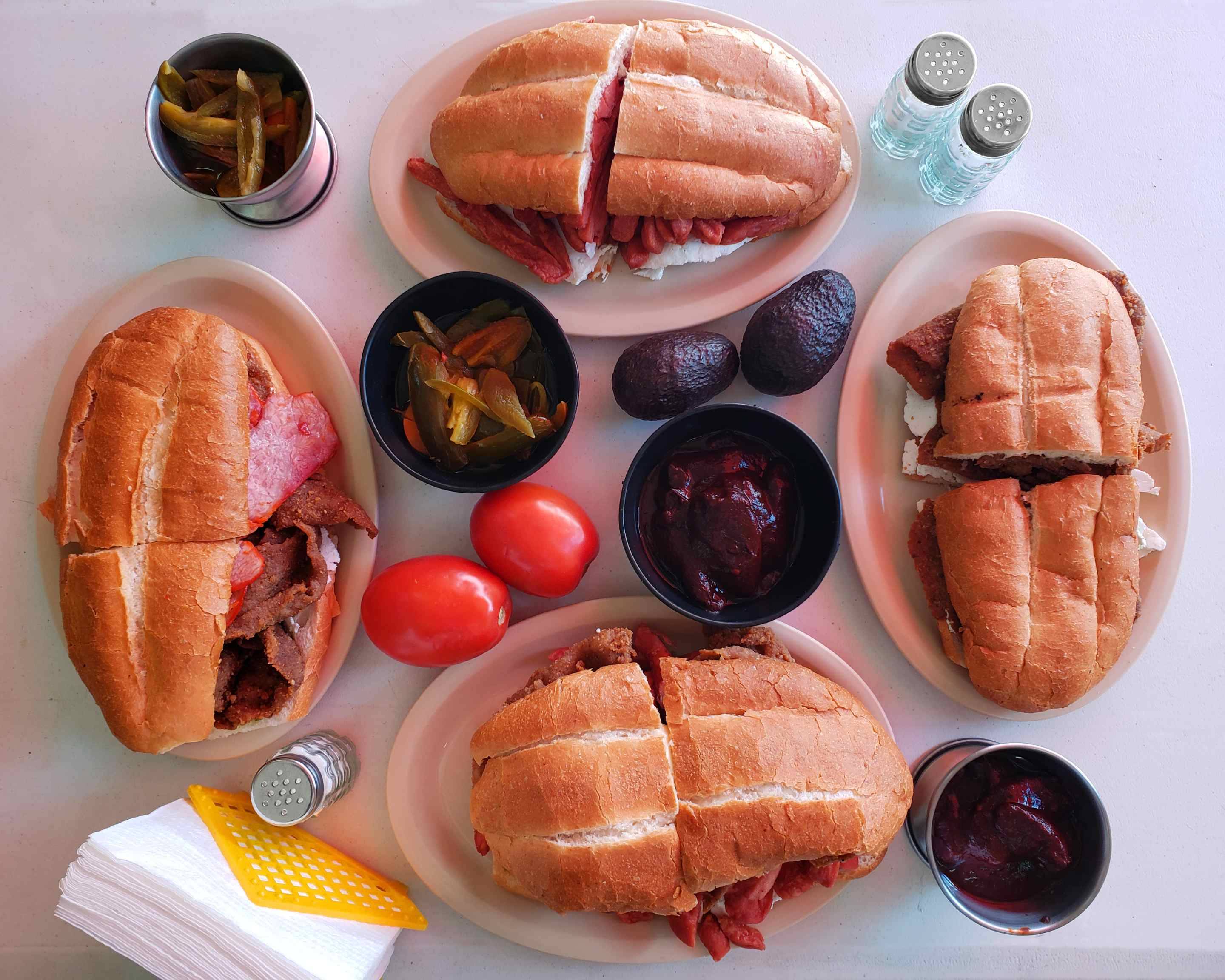 Mega Tortas Tribi (Venustiano Carranza) a domicilio en Ciudad de México ...