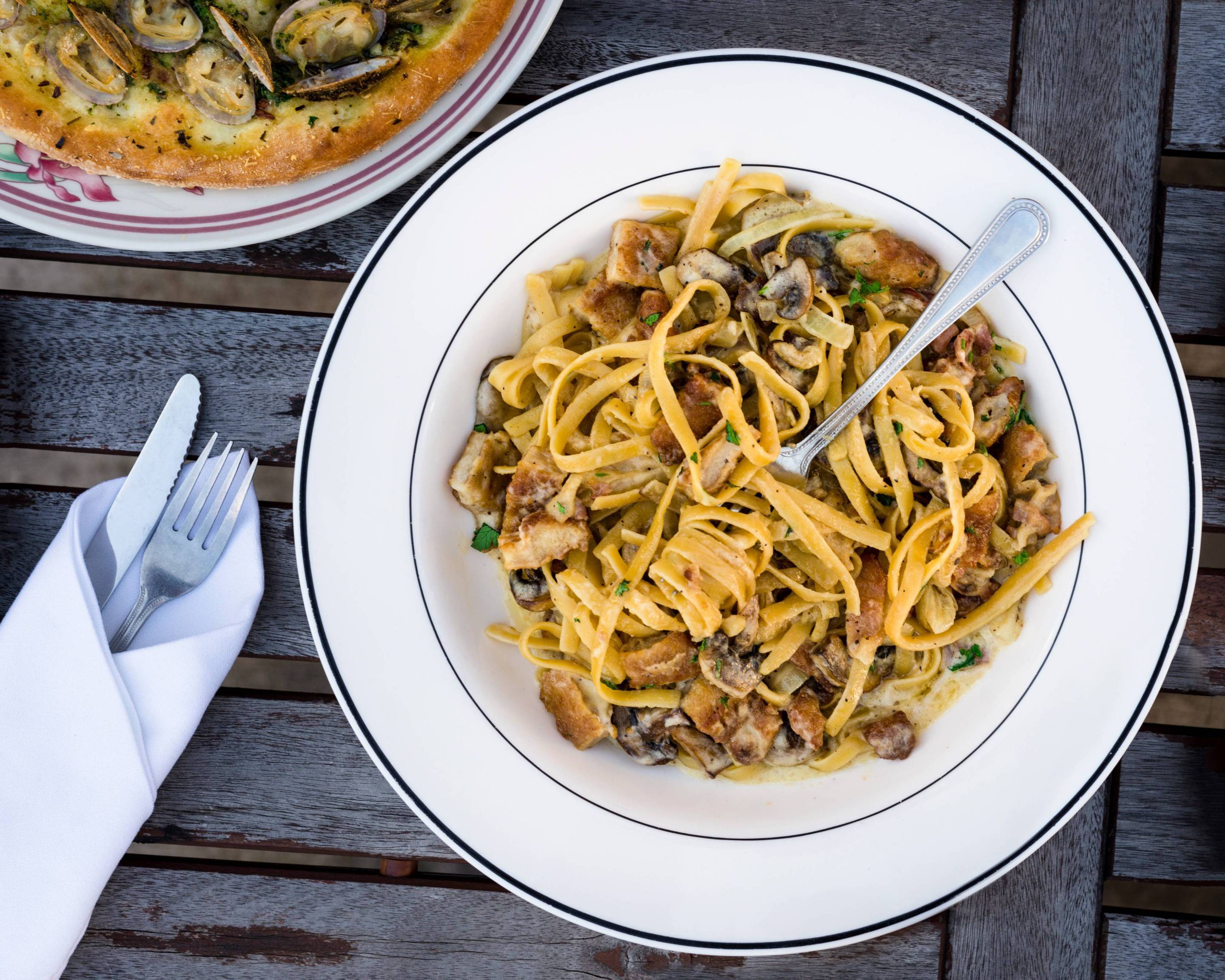 Order Alessandro's Italian Cafe & Pizzeria - Menu & Prices - Atlanta ...