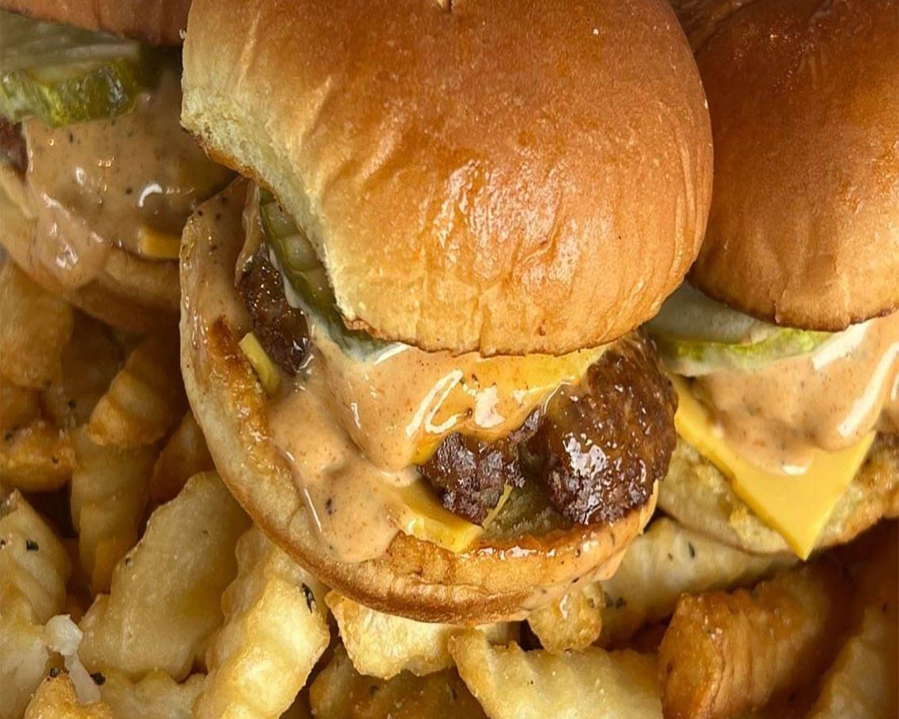 Order Bay Town Burger Co. LLC (Mobile) - Menu & Prices - Mobile ...