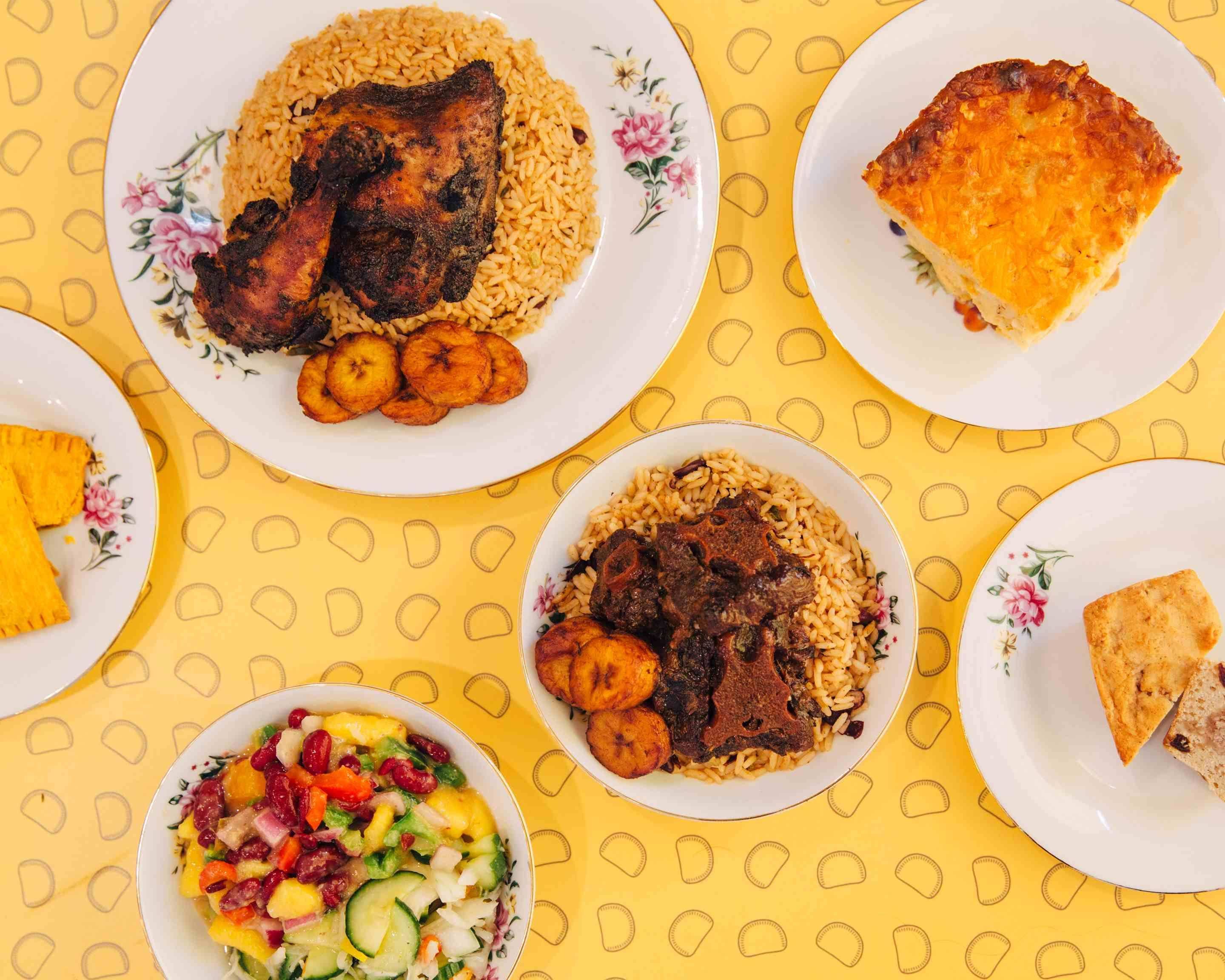 Order Lloydie's (St-Henri) Menu Delivery in Montreal | Menu & Prices ...