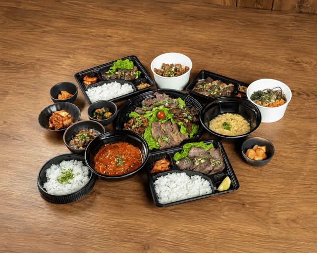 焼肉割烹 月と蓮 Yakiniku Kappo Tsuki to Hasu の出前・宅配・テイクアウトメニュー | ウーバーイーツ