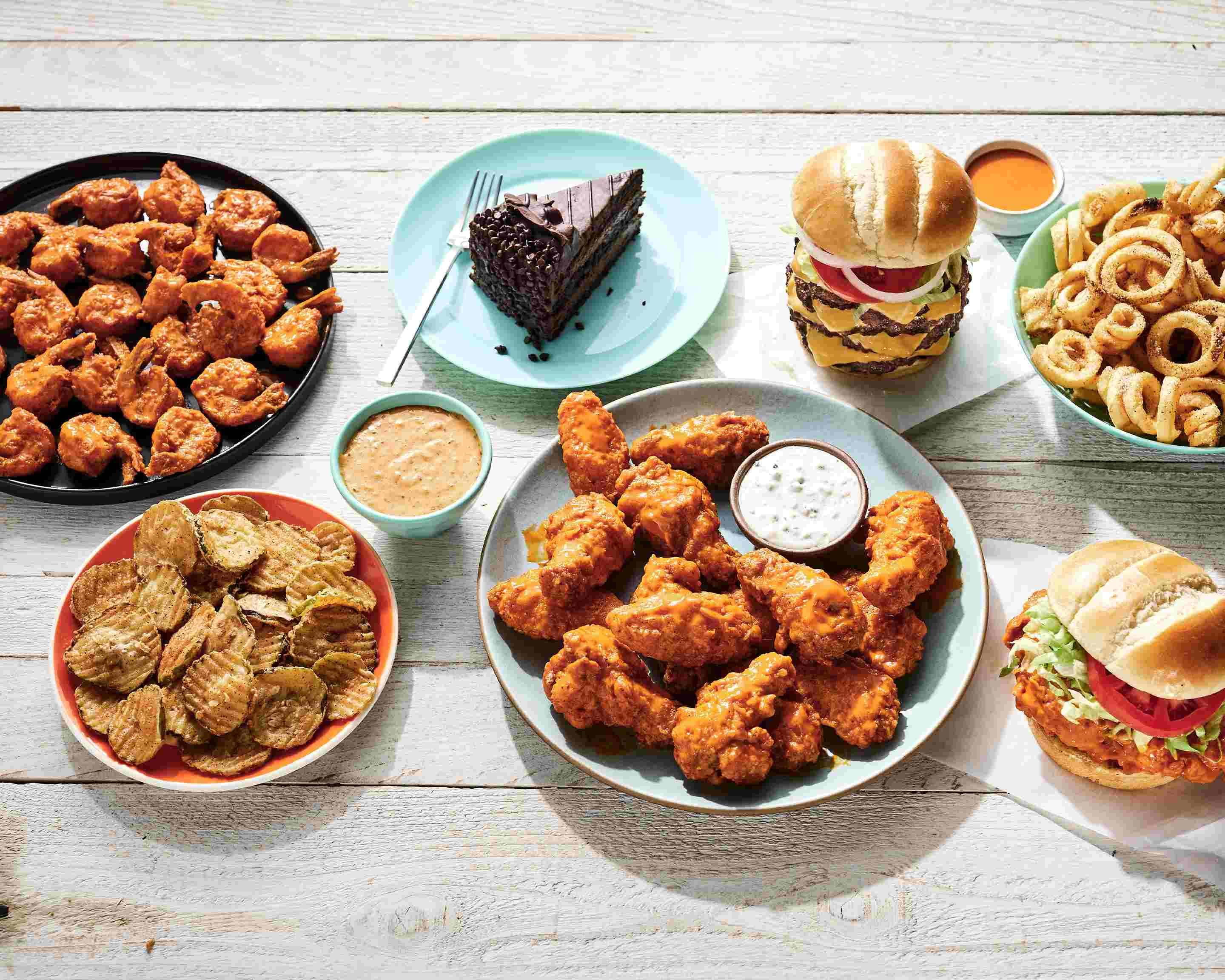 Order Hooters (Tuscaloosa) Menu Delivery【Menu & Prices】| Tuscaloosa ...