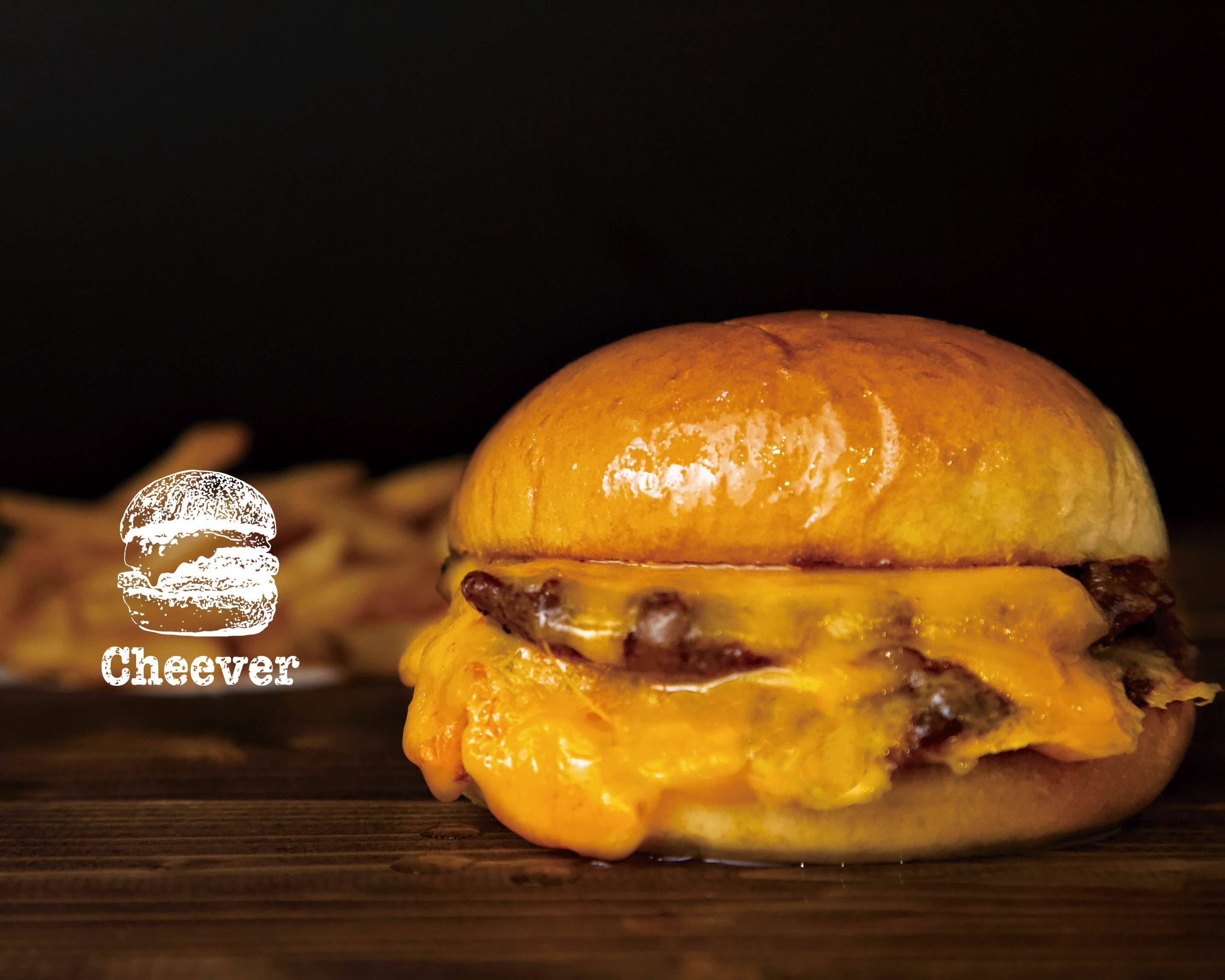 チーズバーガー Cheeverのデリバリー ・持ち帰り| メニューを見る |東京 で 配達| ウーバーイーツ
