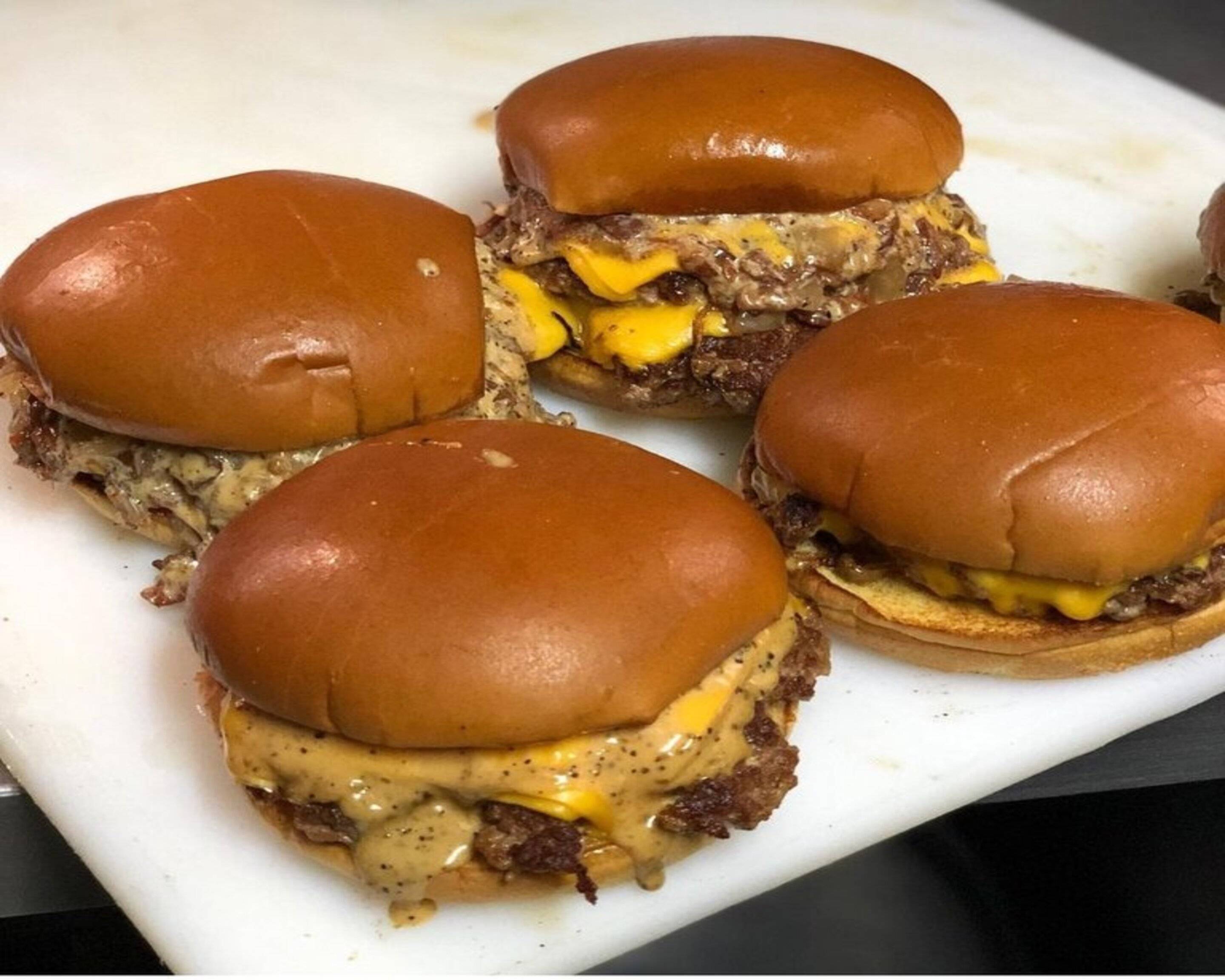 Damn Burgers Menú y Precios - Pide a Domicilio en La Joya - Uber Eats