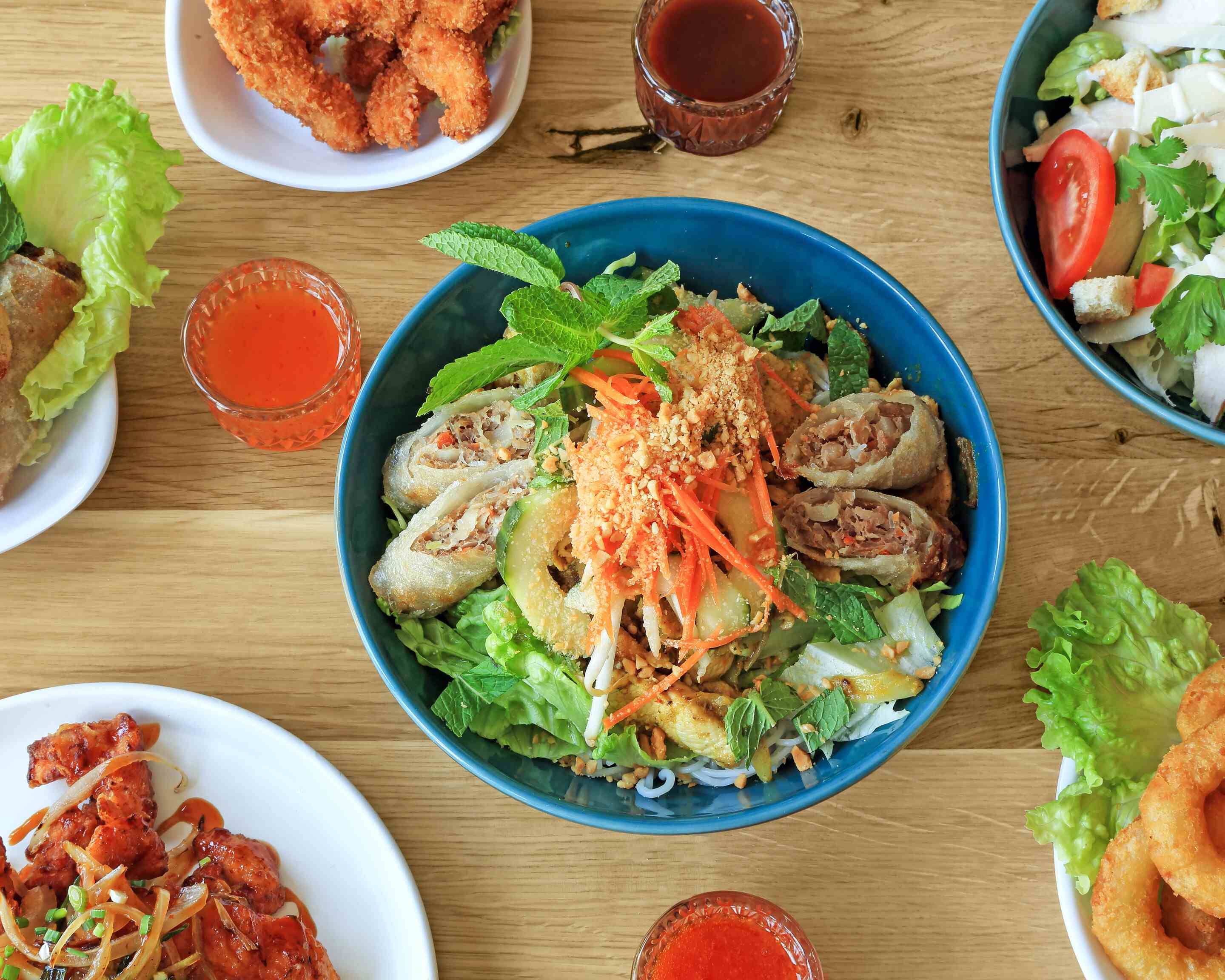 Bil's Thai & Burger menu et prix - Livraison à Paris - Uber Eats