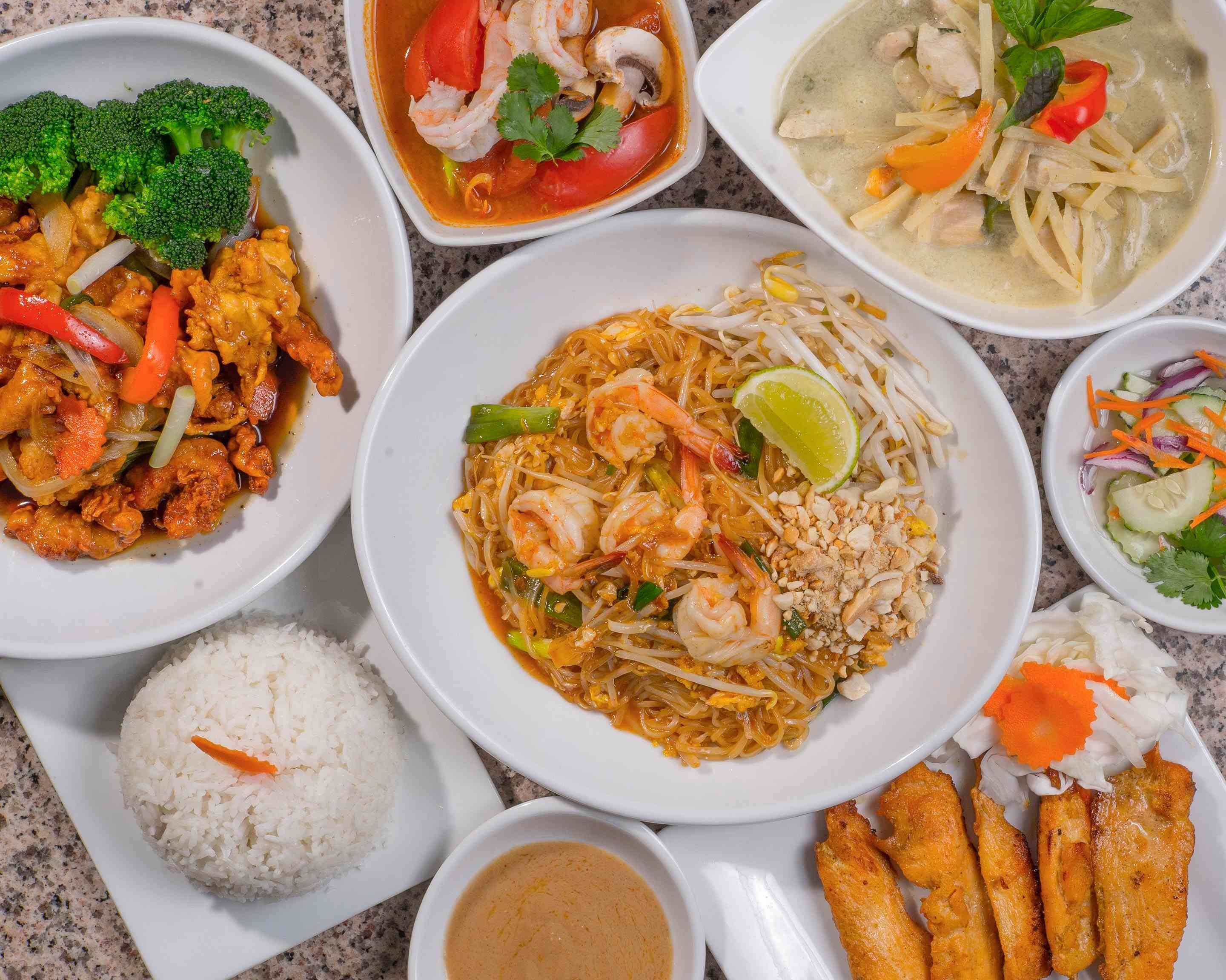 Order Blue Frog Thai Noodle & Rice - Menu & Prices - Chicago Delivery ...