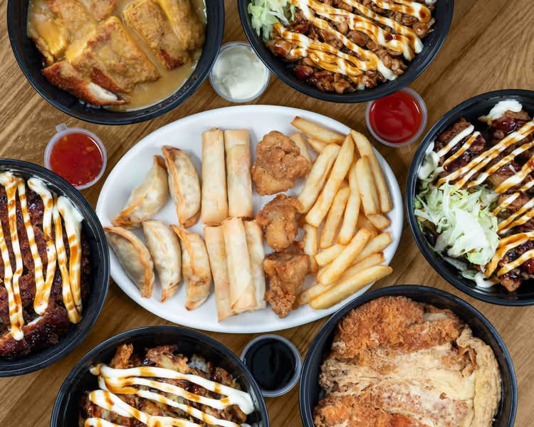 Flying Chicken (Varsity Parade) Menu Takeout in Gold Coast | Delivery ...