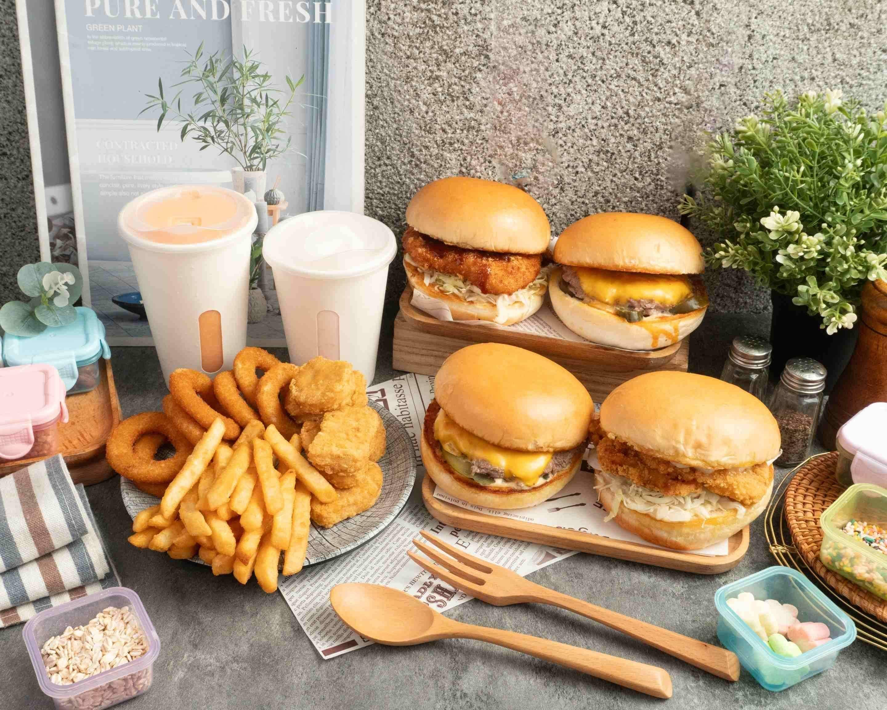 HAN's Burger Menu Delivery in Taipei | Delivery Menu & Prices | Uber Eats