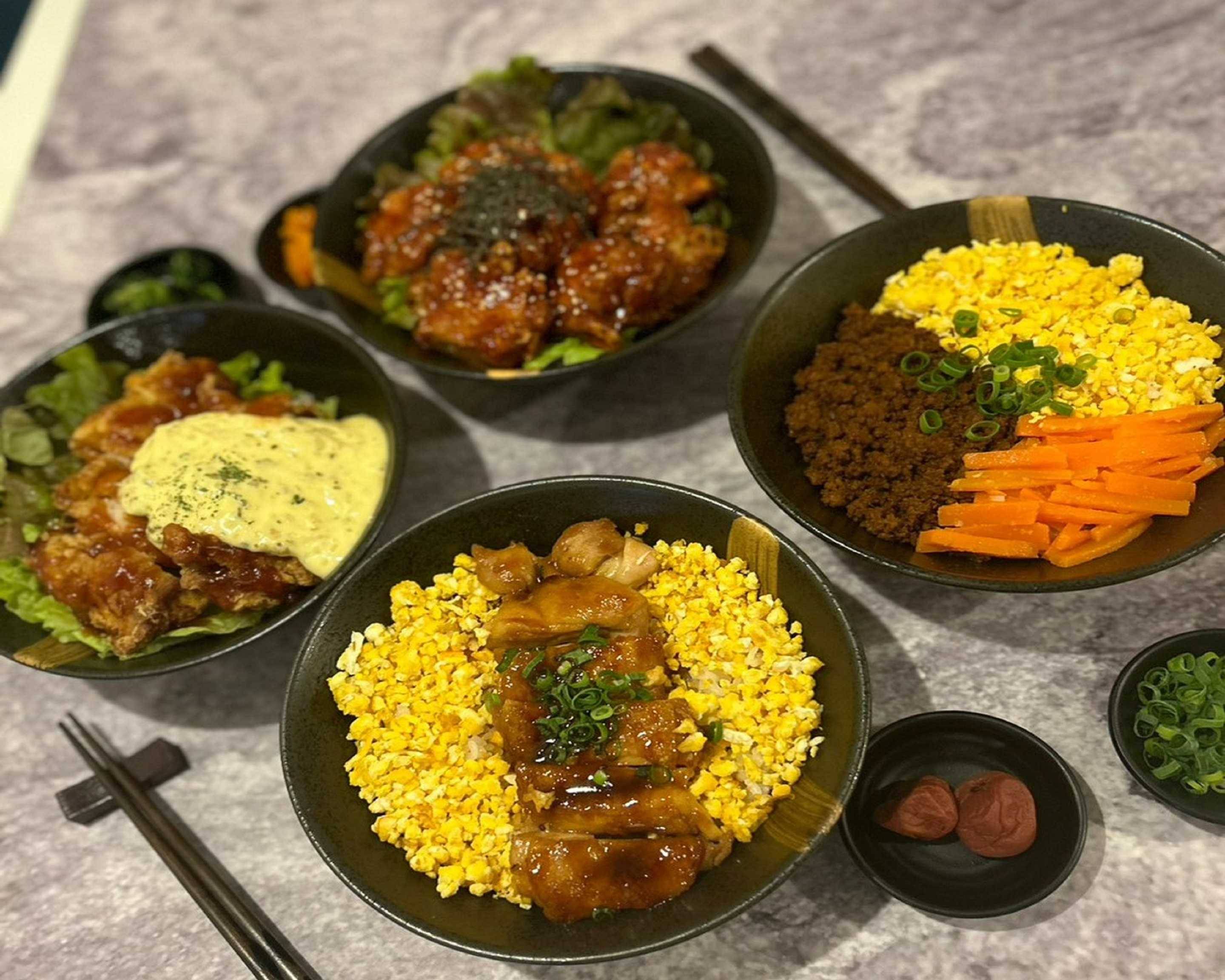 【JPSオリジナル丼ぶり】はる JPS Original donburi HARUの出前・宅配・テイクアウトメニュー | ウーバーイーツ