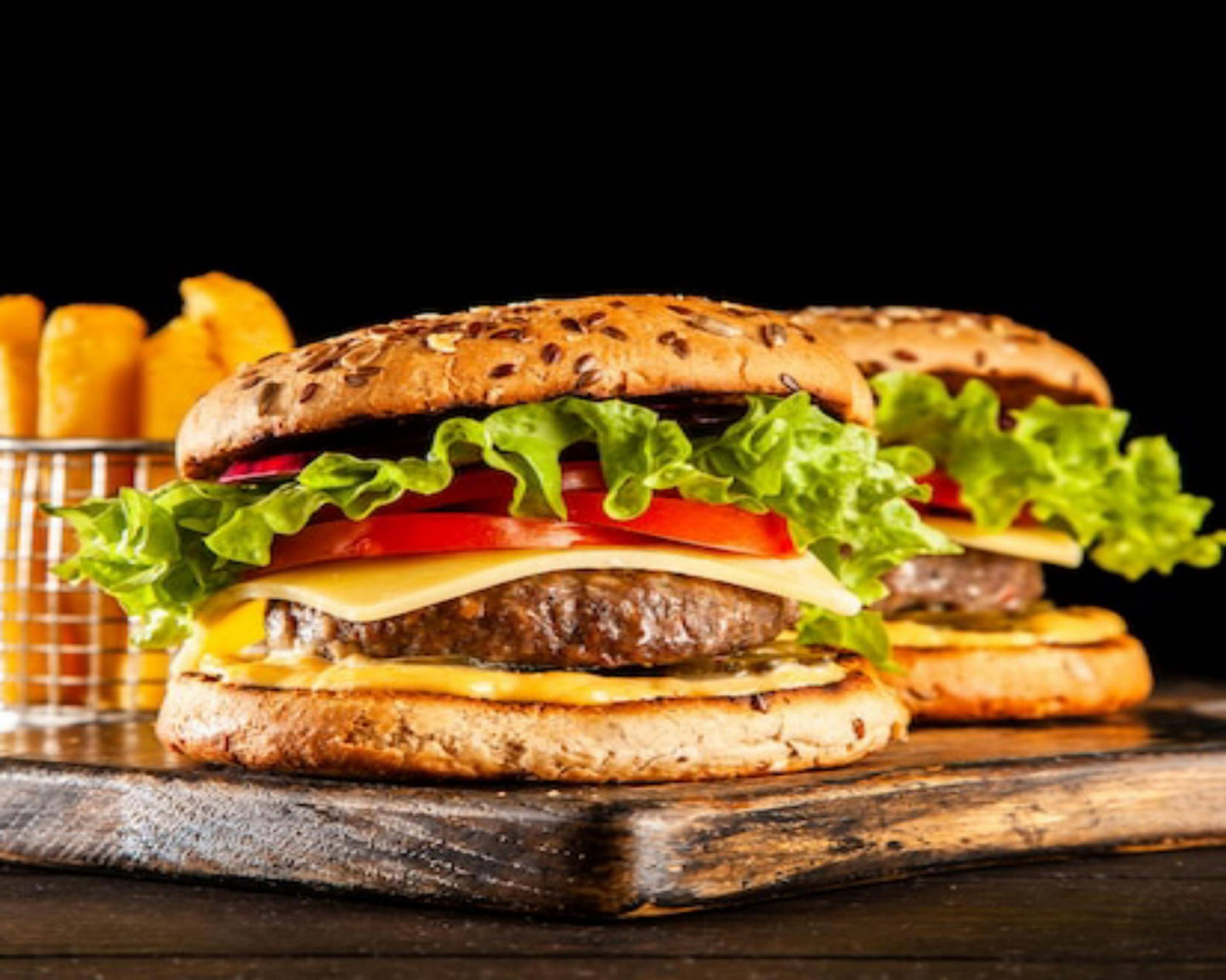 CHICKEN BURGER POPEYE a domicilio en Sangolqui | Menú y precios | Uber Eats