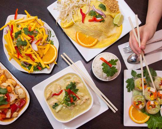 Order Bow Thai Restaurant - Menu Deals & Prices - Toronto Delivery ...