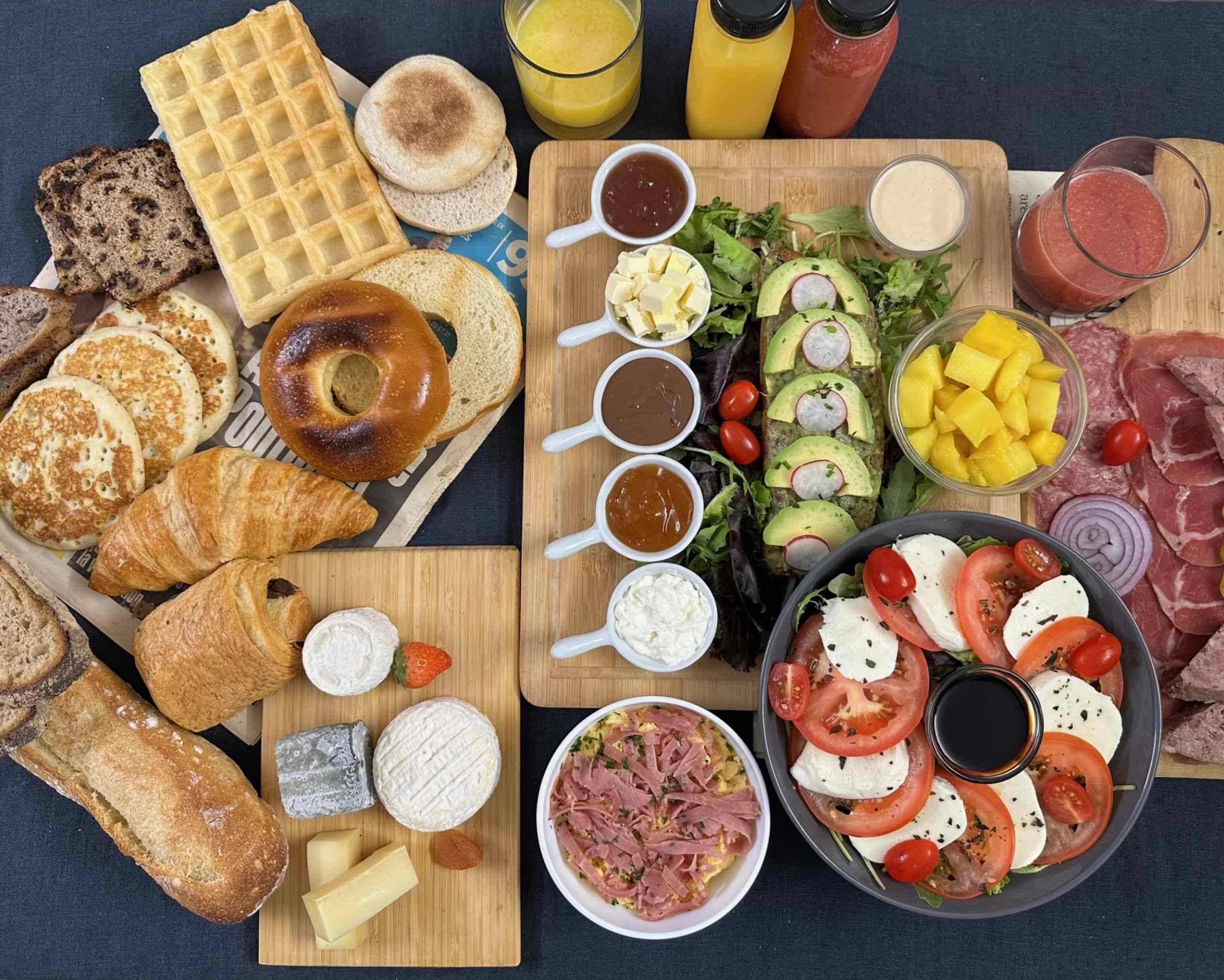 HELLO BRUNCH menu, offres et prix - Livraison à Paris - Uber Eats