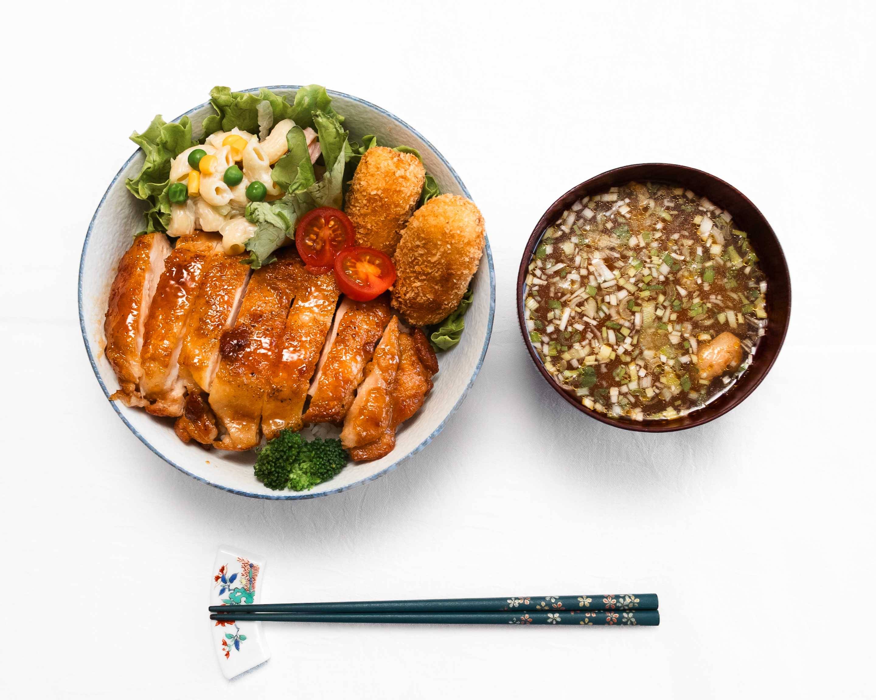 Atami - Comida Japonesa Menú a Domicilio【Menú y Precios】Santiago | Uber ...