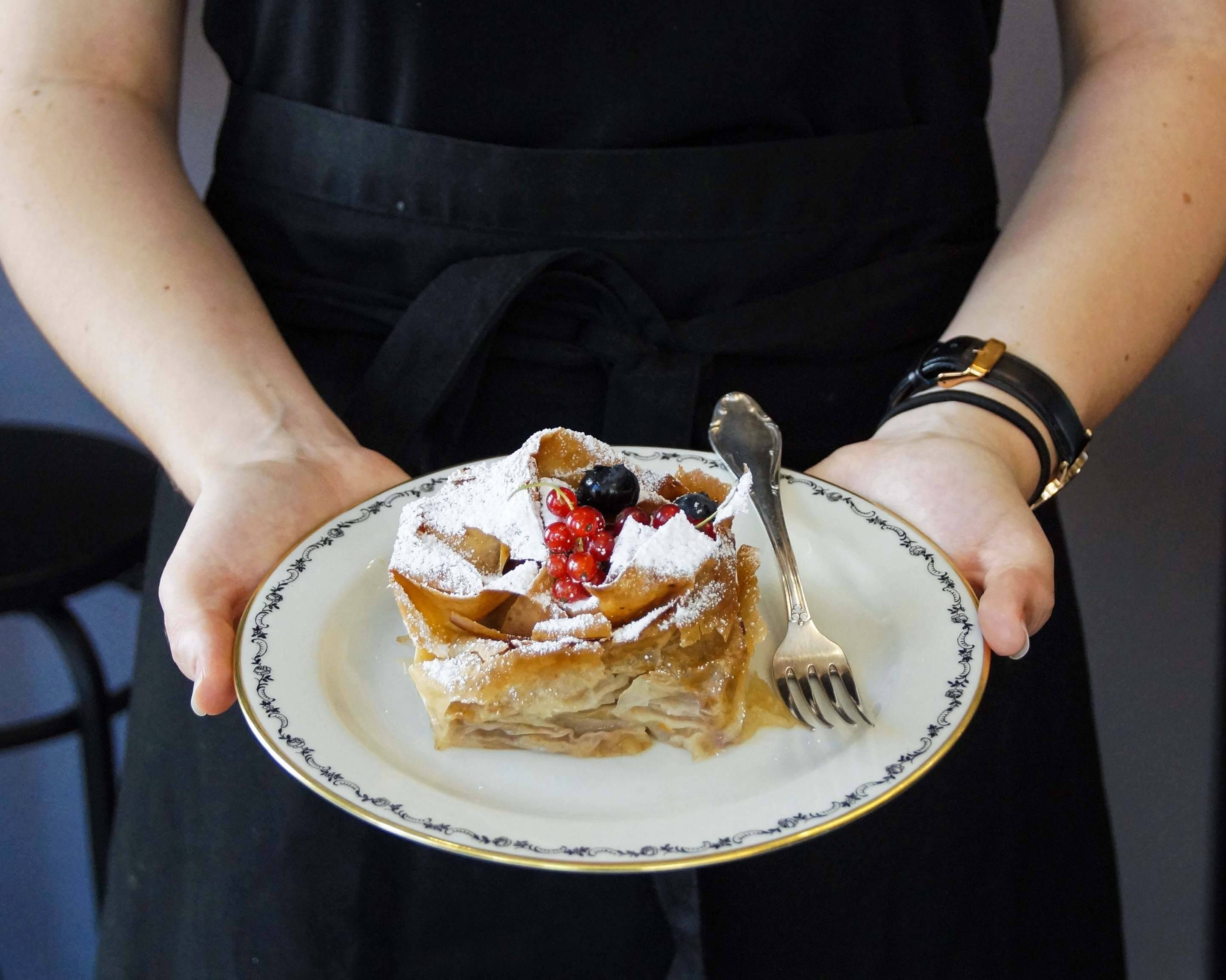 Poushe Strudelhaus delivery in Zürich | Takeout menu | Uber Eats