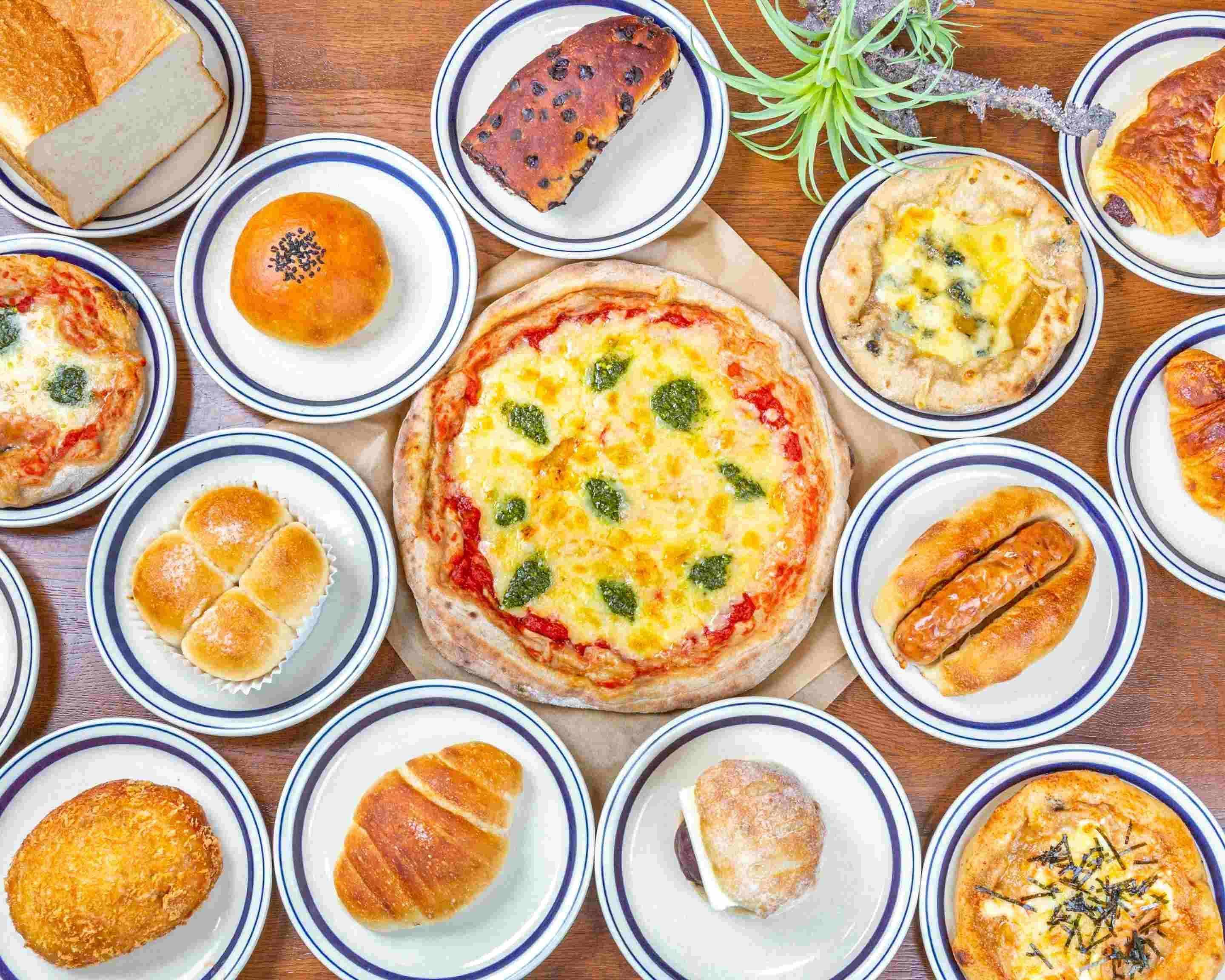 R Baker 広島HiroPa店の出前・宅配・テイクアウトメニュー | ウーバーイーツ