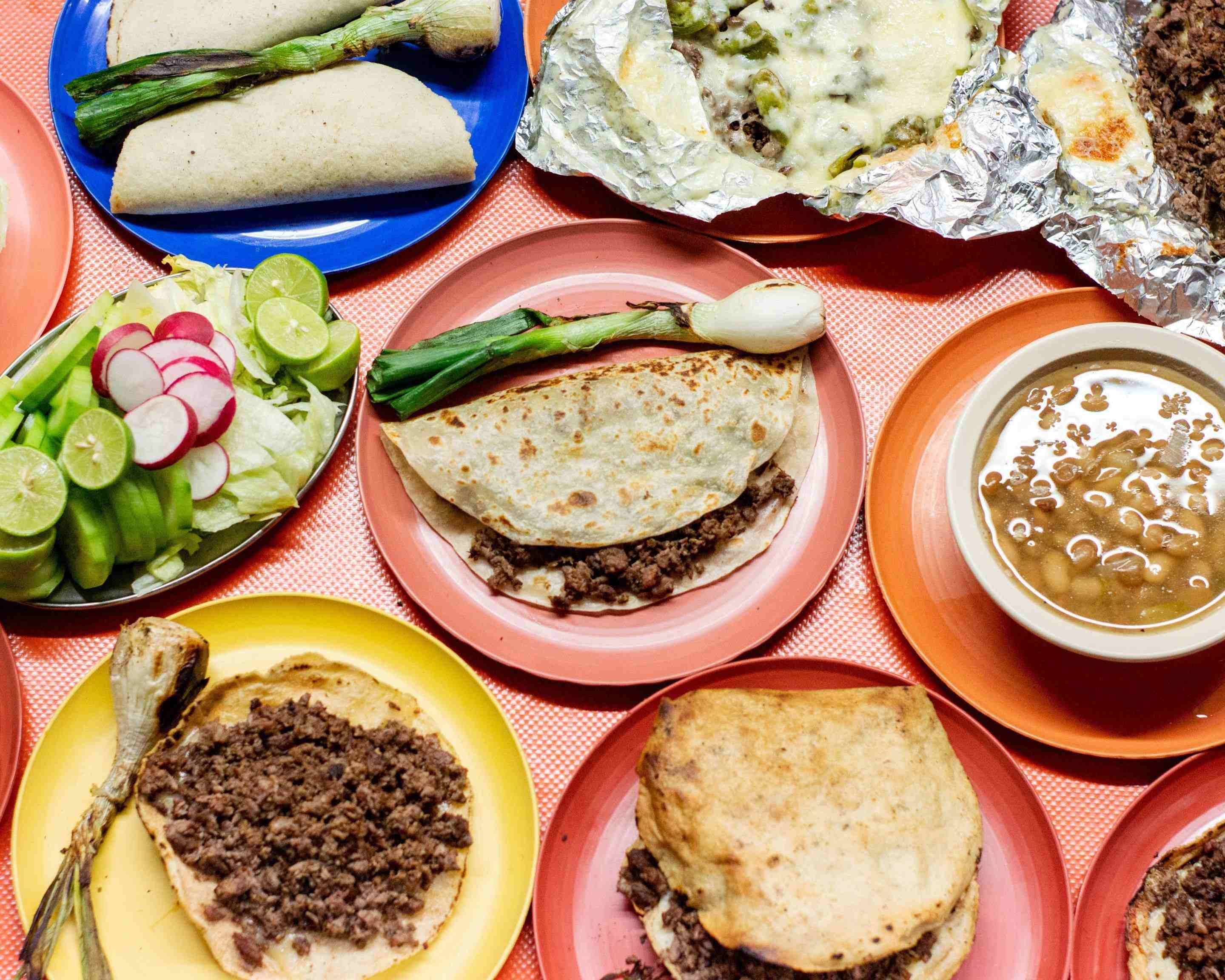 Tacos Y Papas Roger Barcelona (Culiacan) Menú a Domicilio【Menú y ...