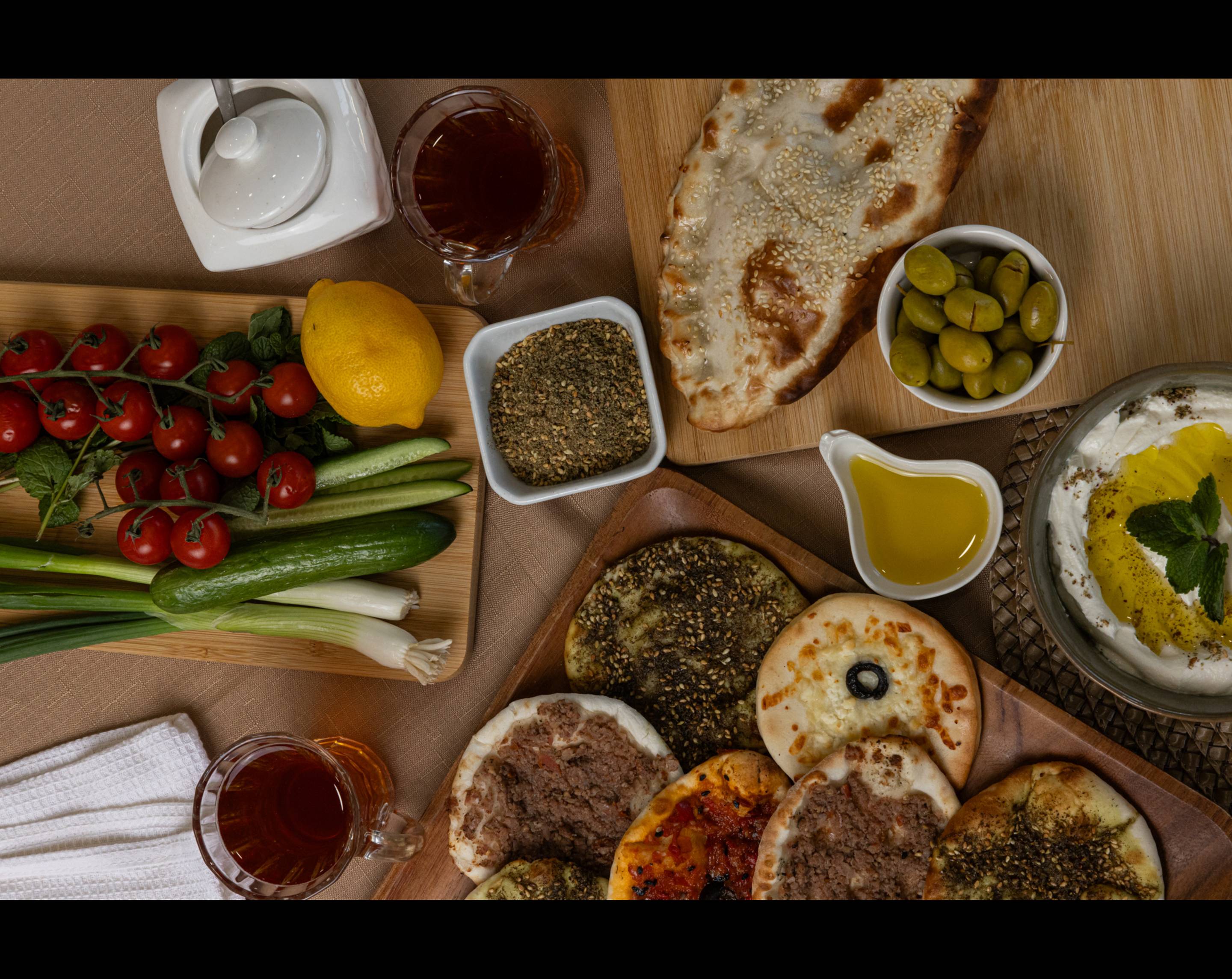 Commander d'un Boulangerie Libanaise Sanabel【Menu et prix】| Montréal ...