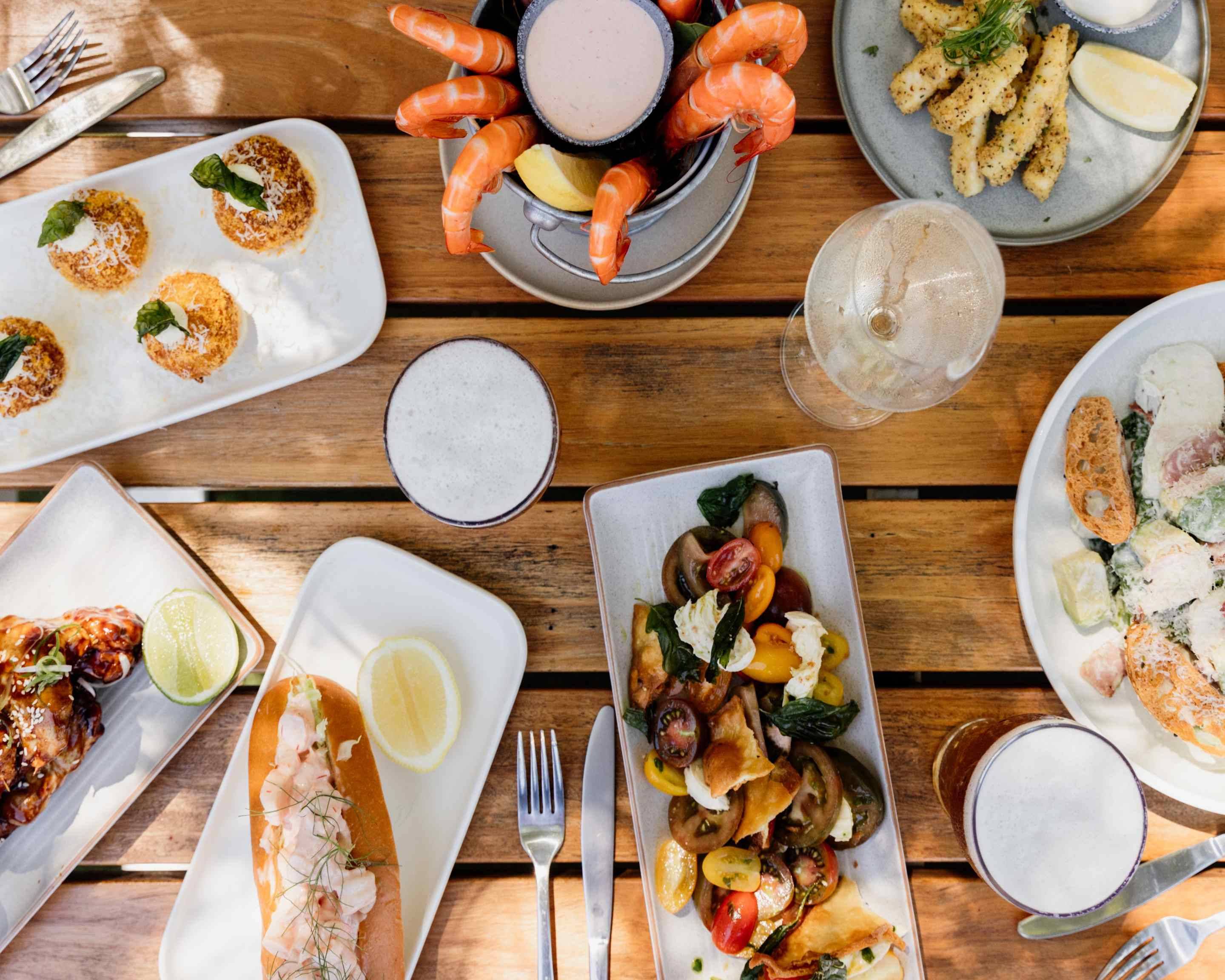 The Club Hotel Menu Takeout in Gladstone | Delivery Menu & Prices ...