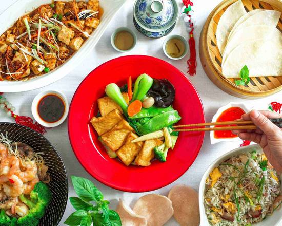 Order Leon Chinese Restaurant | Menu & Prices | Brisbane Delivery ...