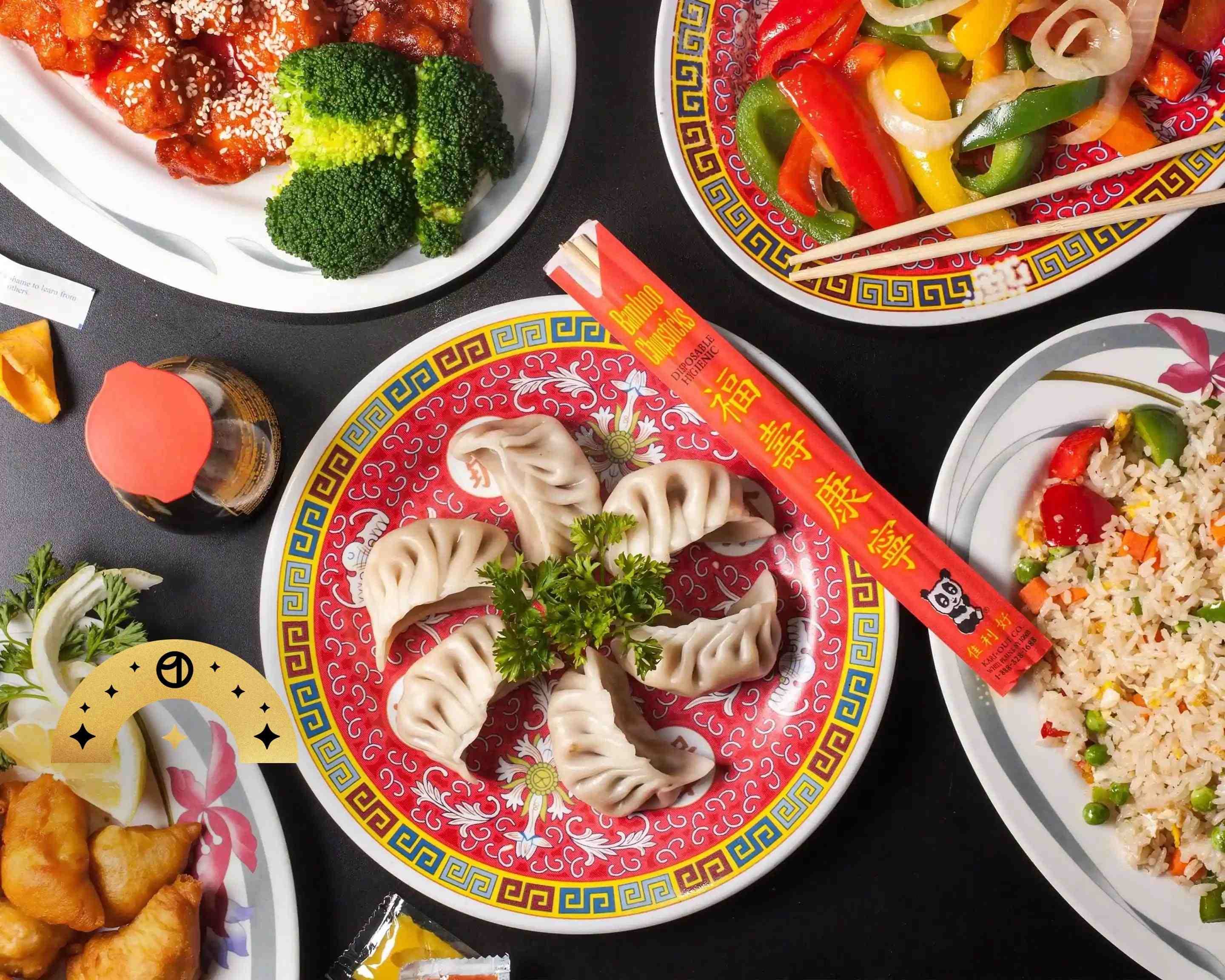 Commander d'un Golden Noodles (442 Dundas Street West)【Menu et prix ...