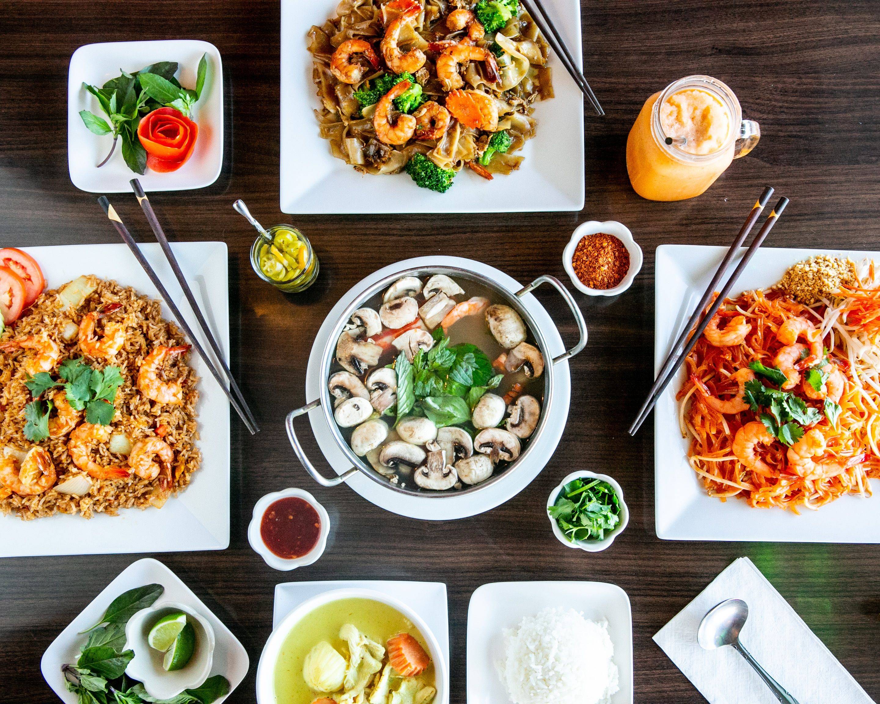 Sizzling Thai Kitchen Menu Downey • Order Sizzling Thai Kitchen ...