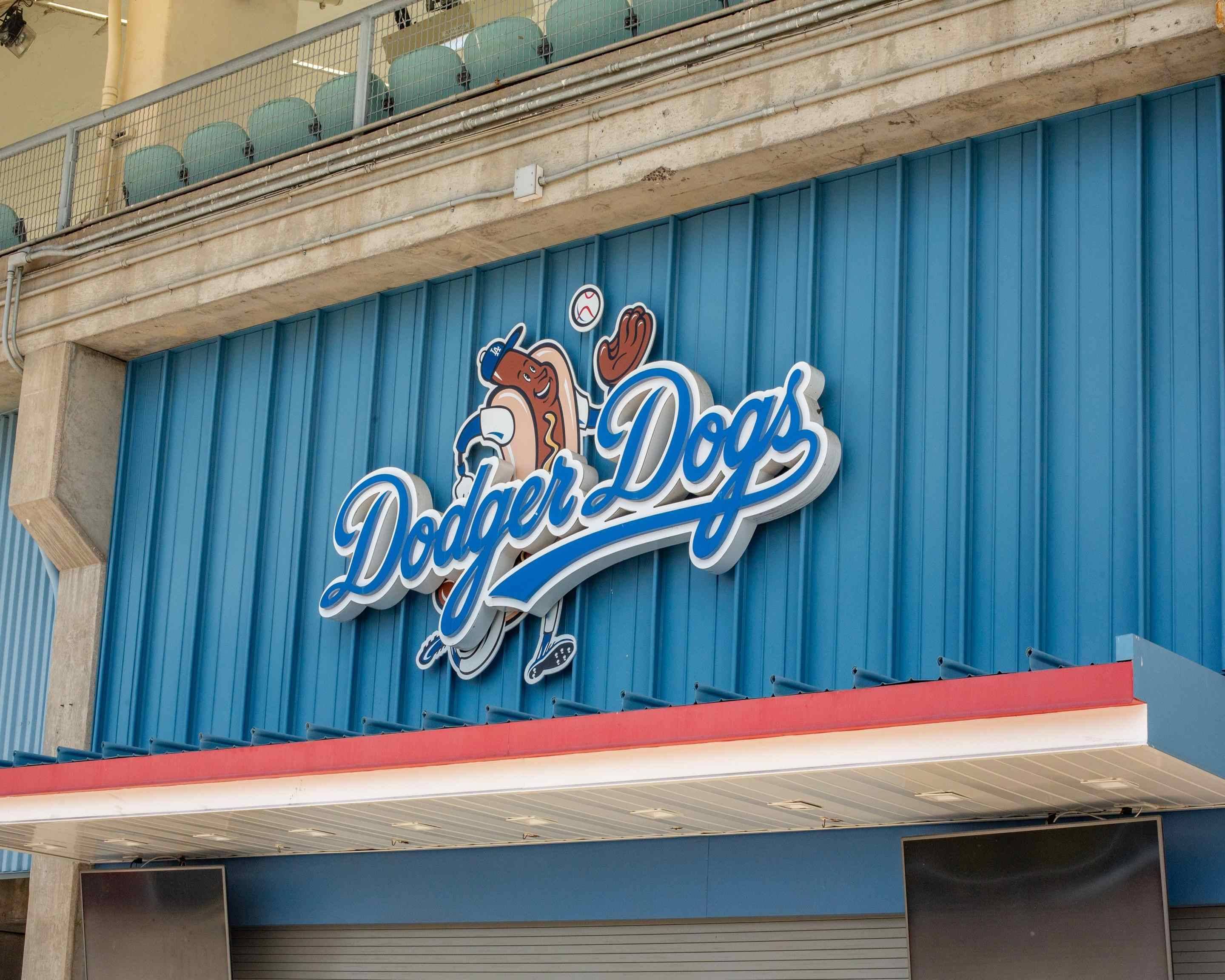 Order DODGER DOG TRADITIONAL – Reserve level – Section 43 - Menu ...