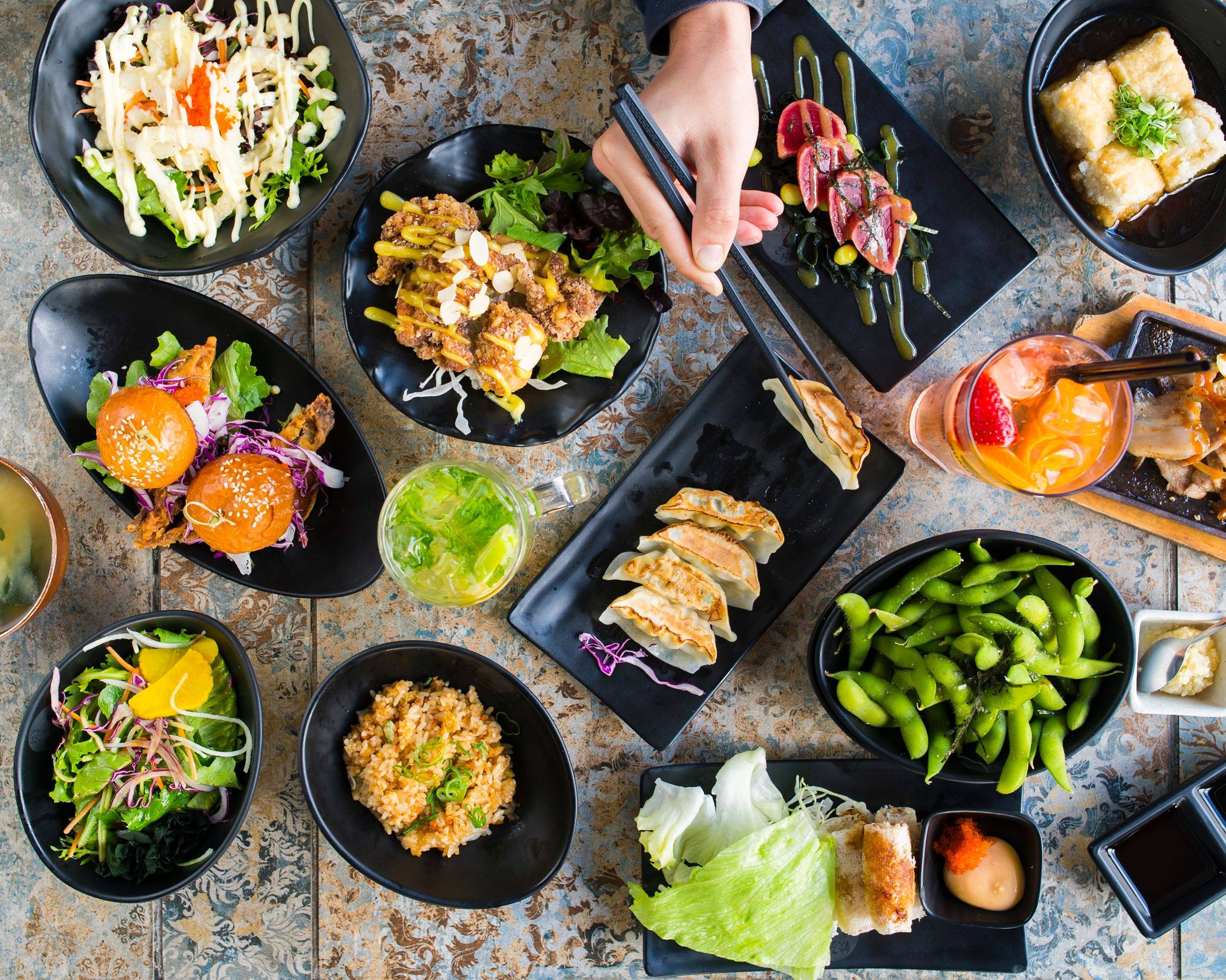 Order Gyoza Gyoza (Melbourne Central) Menu Delivery and Takeaway in ...