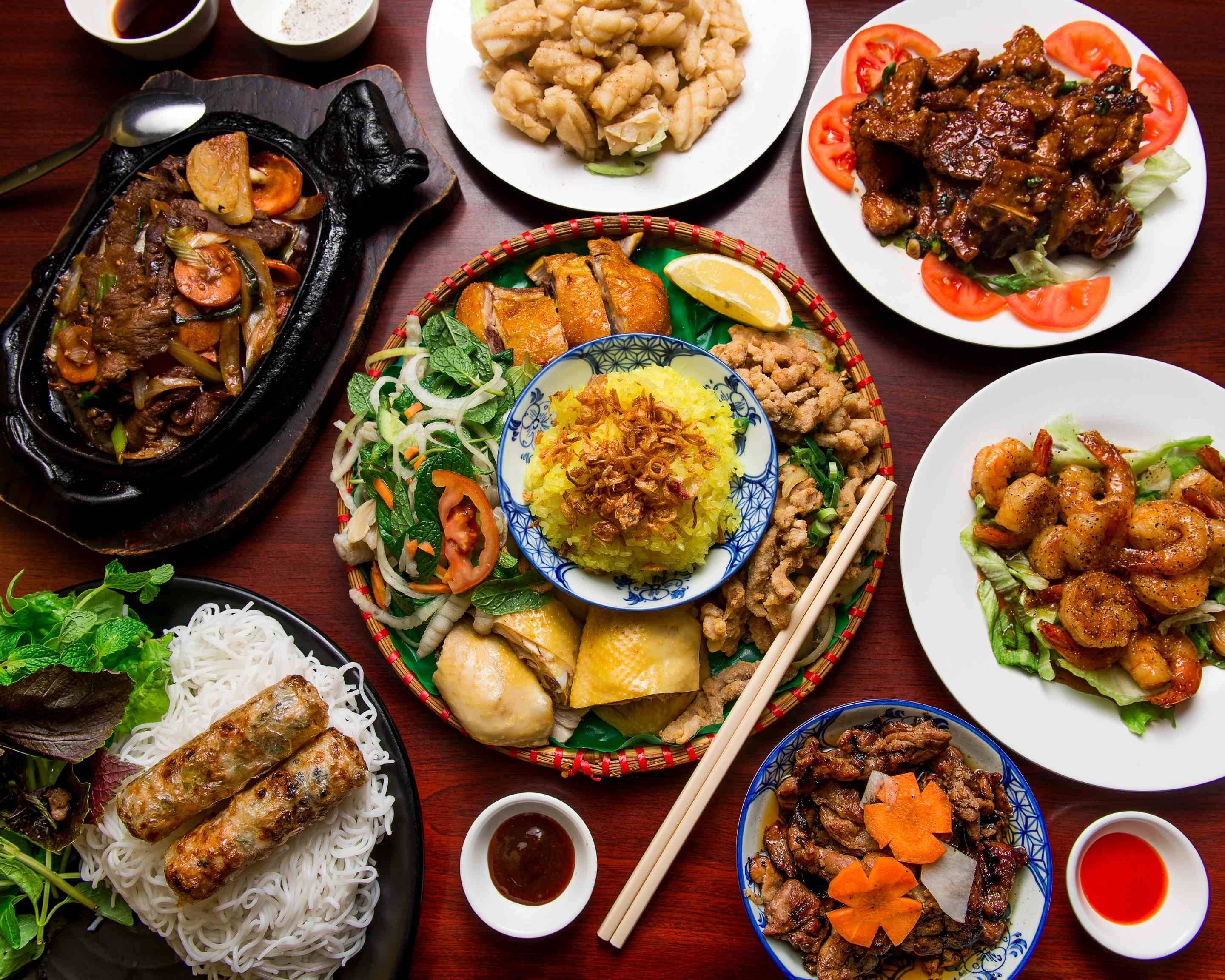 Jonaki Tandoori Menu & Prices - Southend-on-Sea Delivery - Order with ...