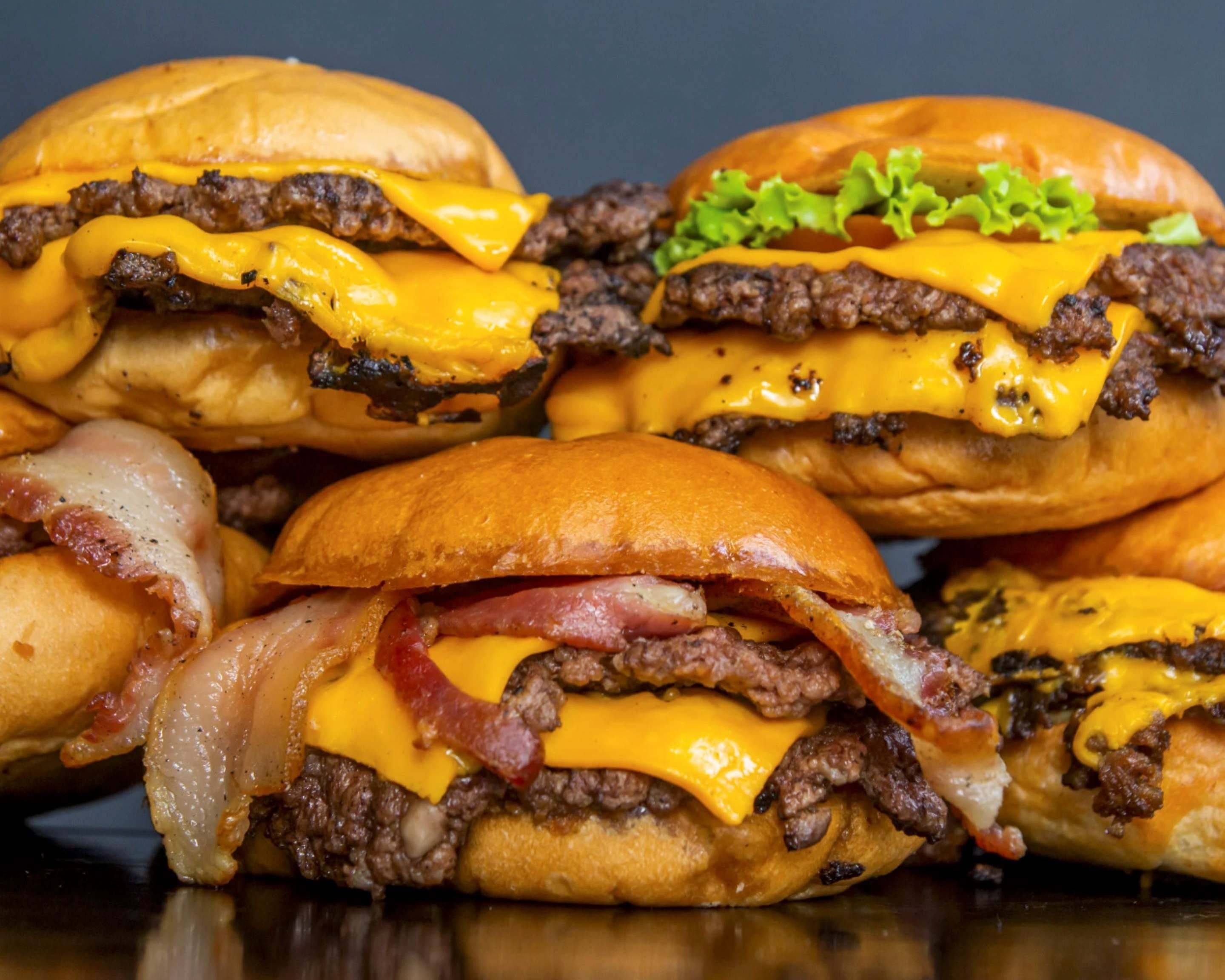 Eleven 22 Burgers Menú a Domicilio【Menú y Precios】Guadalajara | Uber Eats