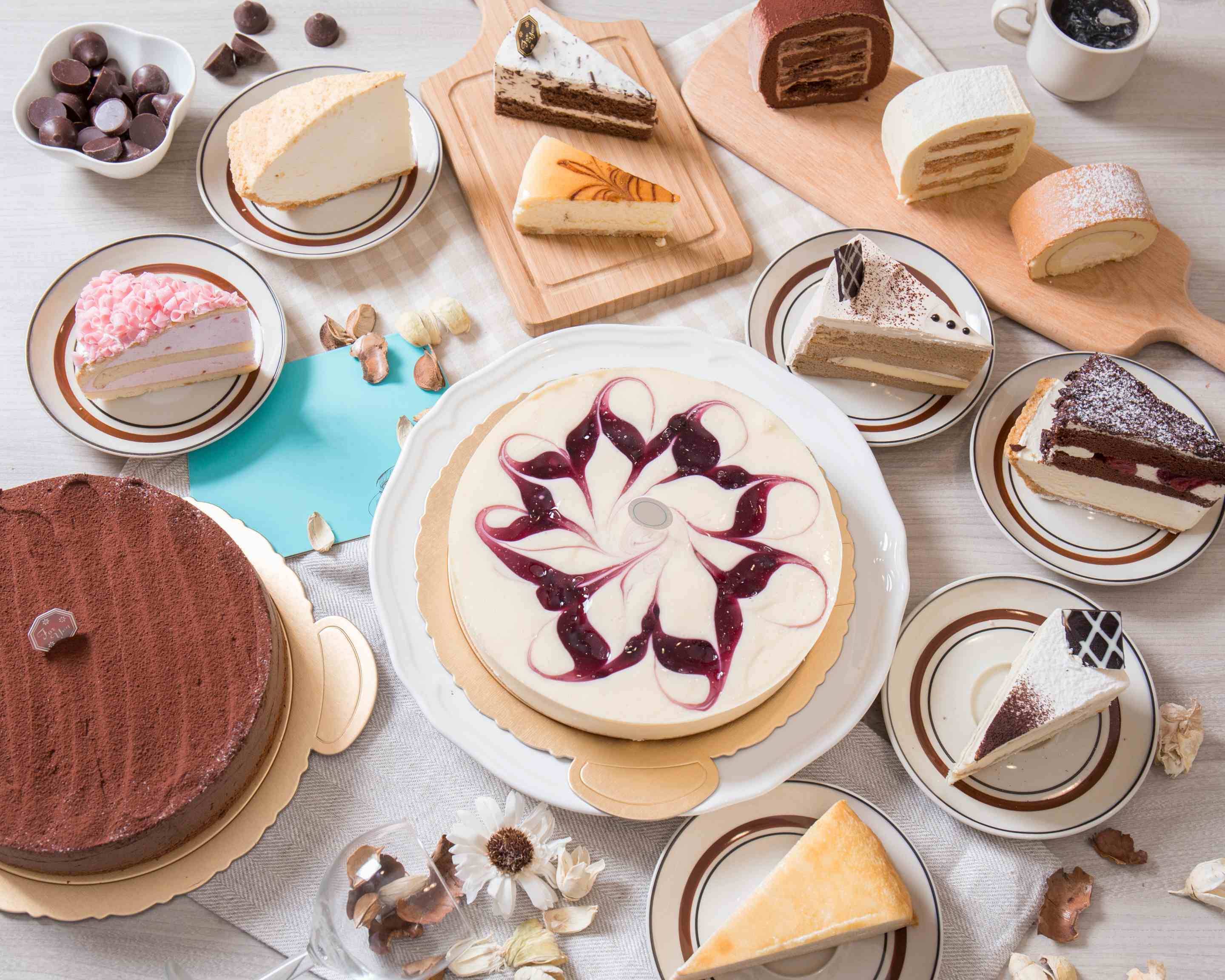 Order Howell's Bakery Menu Delivery【Menu & Prices】| Long Beach | Uber Eats