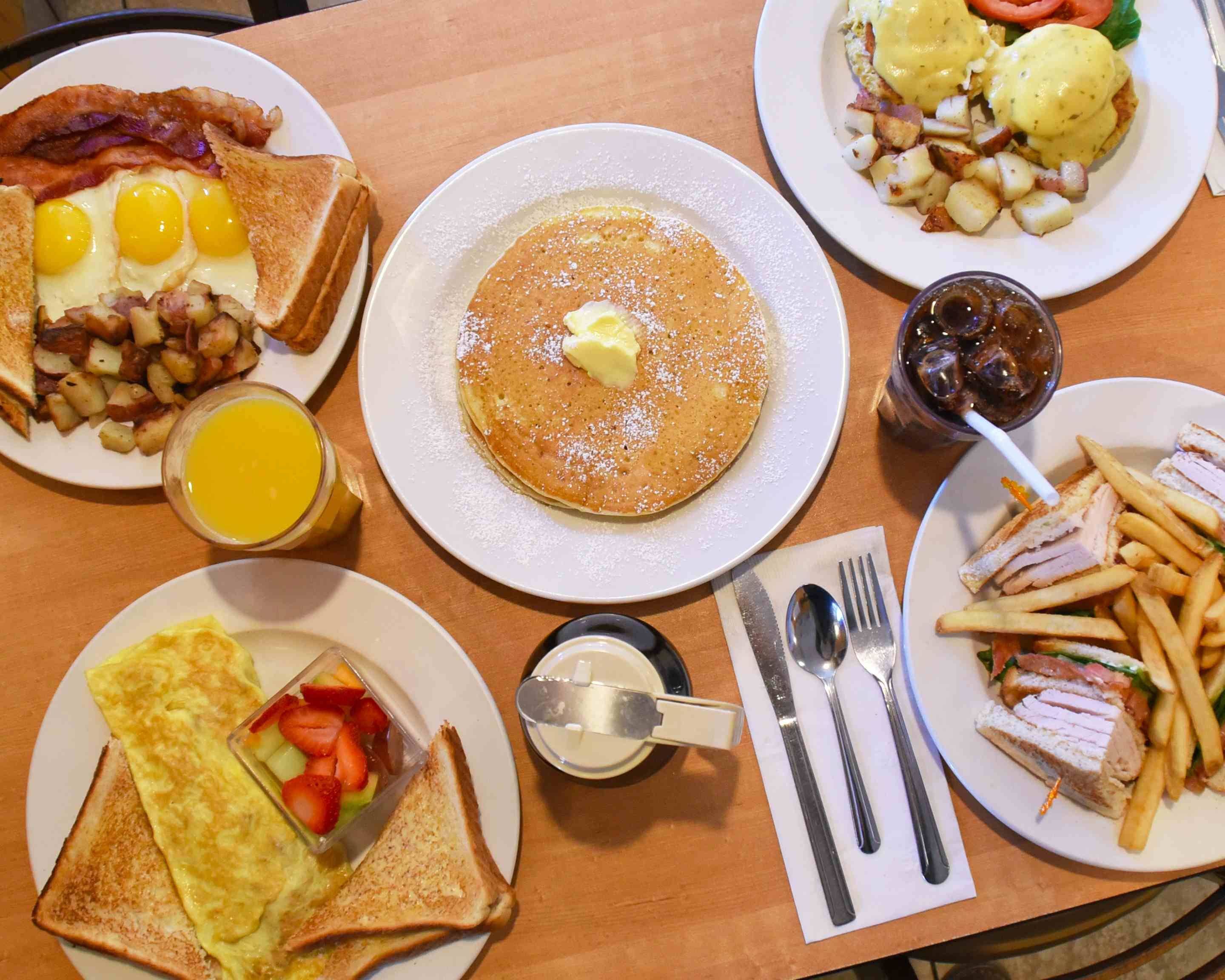 Order Amanda's Kitchen Delivery in Pawtucket | Menu & Prices | Uber Eats