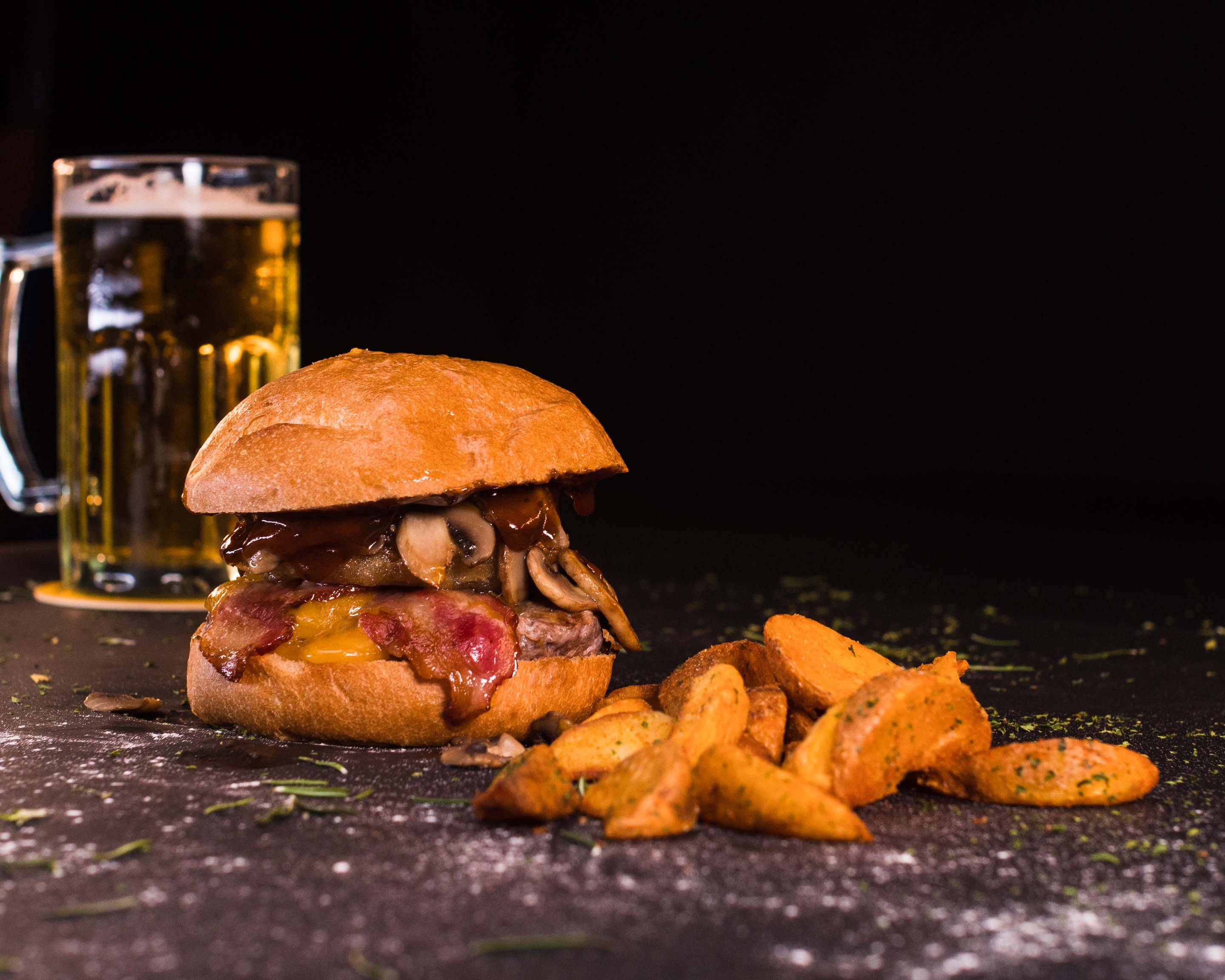 Mad Burger and Beer a domicilio en Santa Ana | Menú y precios | Uber Eats