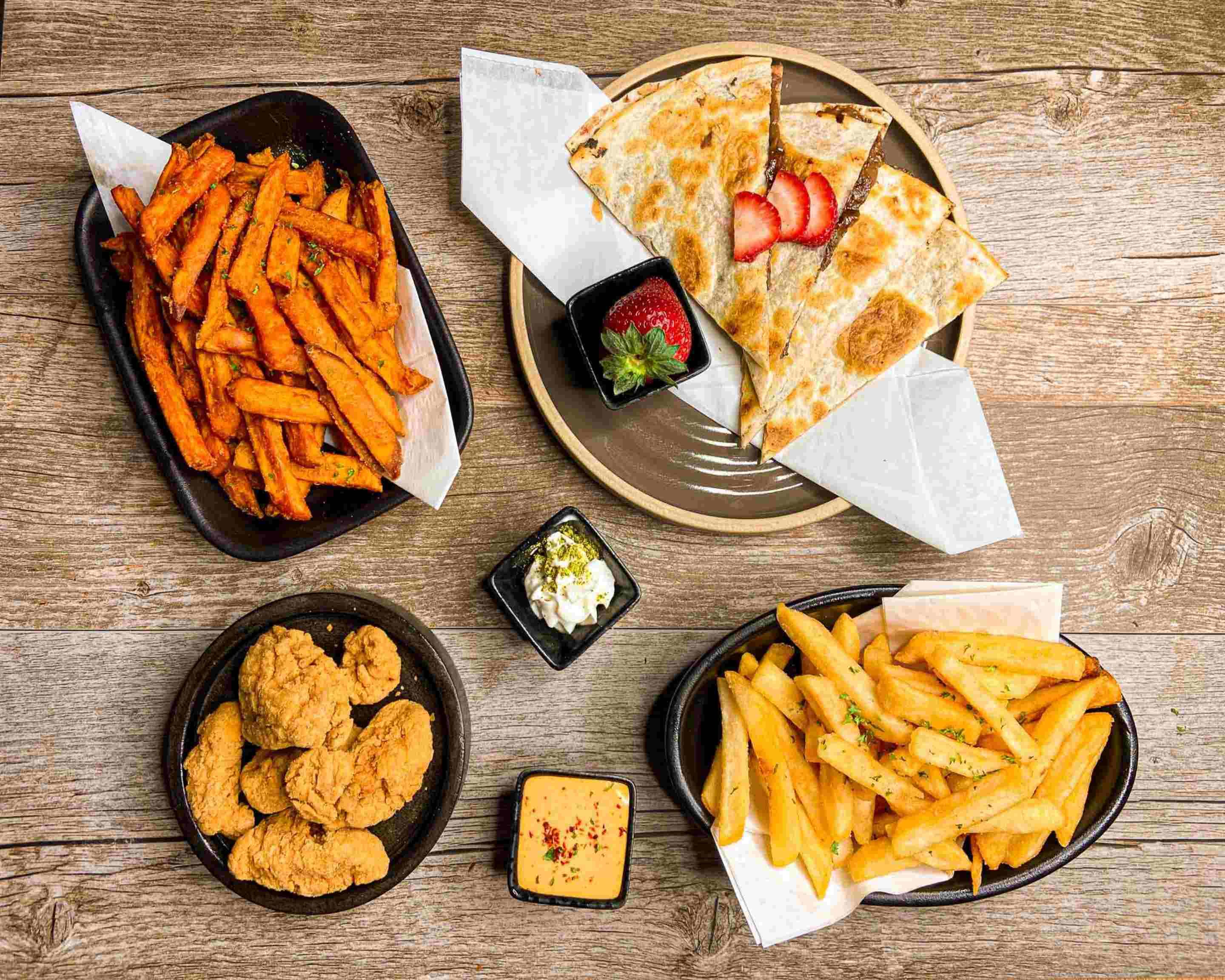 Order Crepe Cargada Menu Delivery【Menu & Prices】| Cleveland | Uber Eats