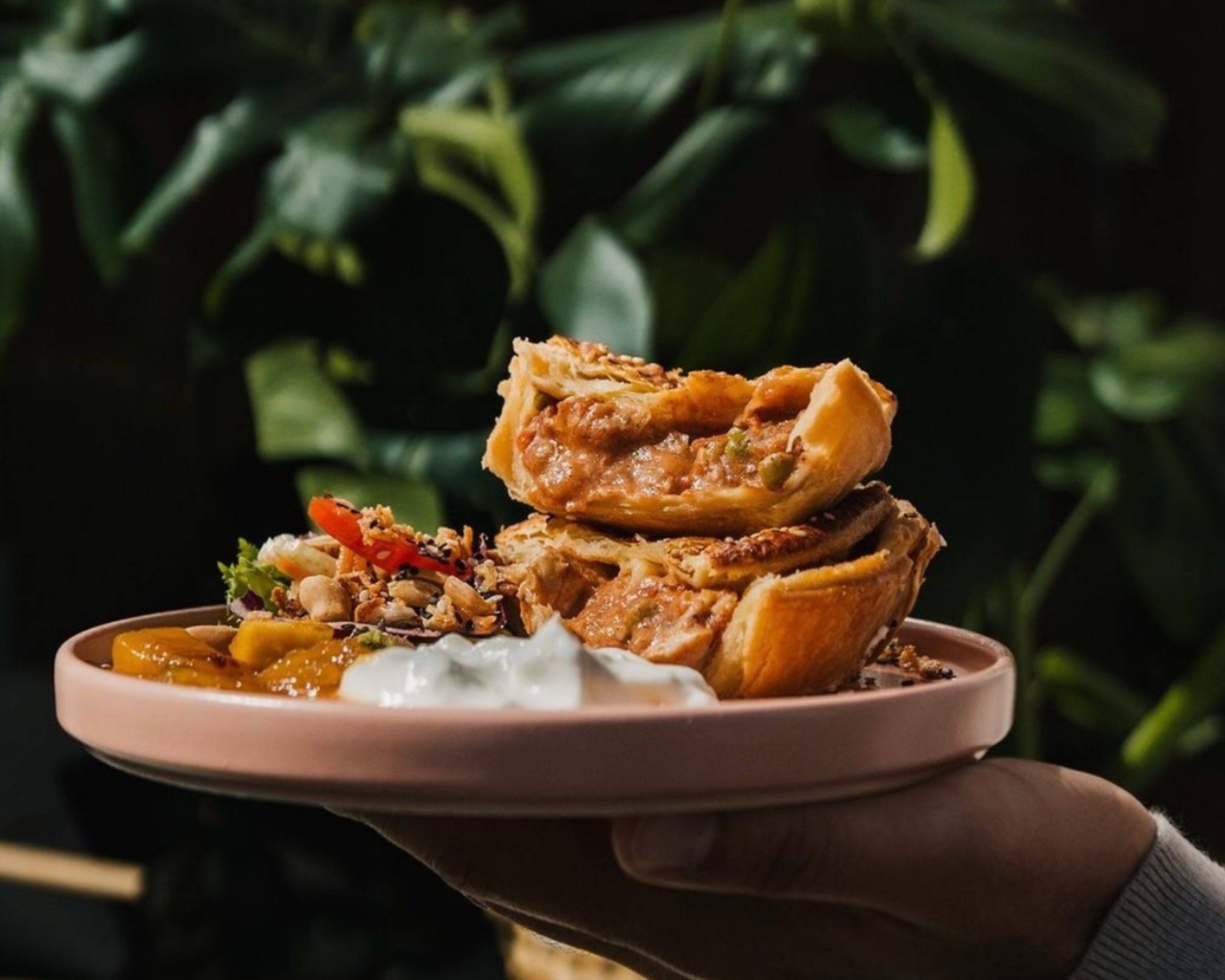 Pie Me Café Endenich Australian Café and Pie Bar | Lieferservice ...