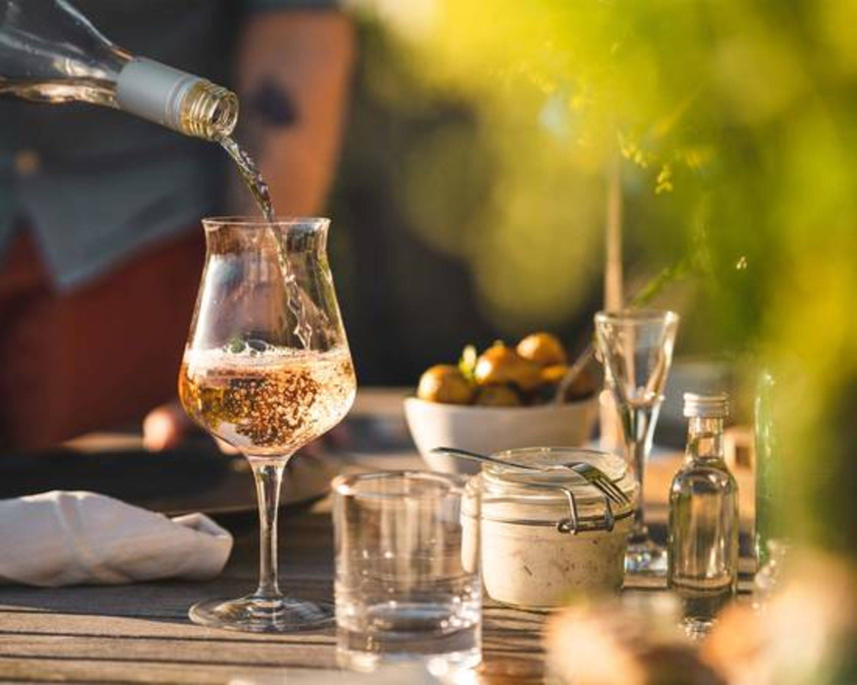 Order St Regis Fine Wines & Spirits Delivery【Menu & Prices】| Vancouver ...